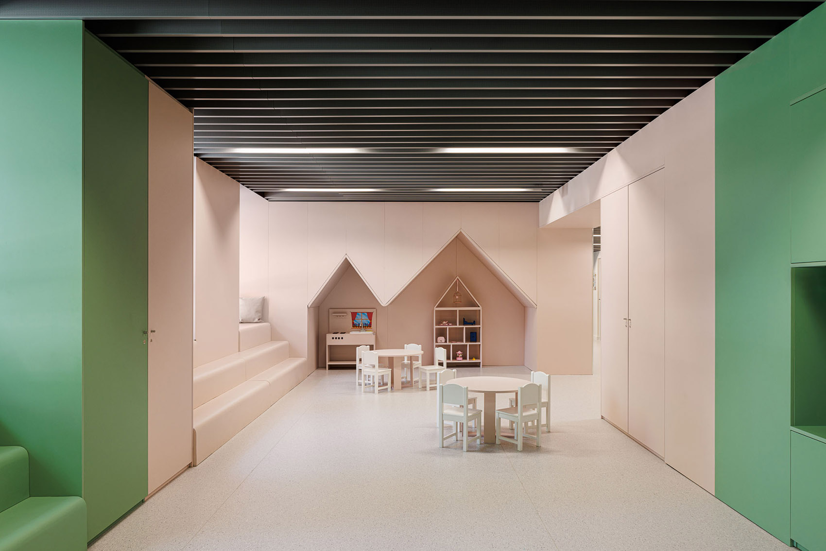 A colorful setting for the new Pediatric Ward of Hospital São João by ...