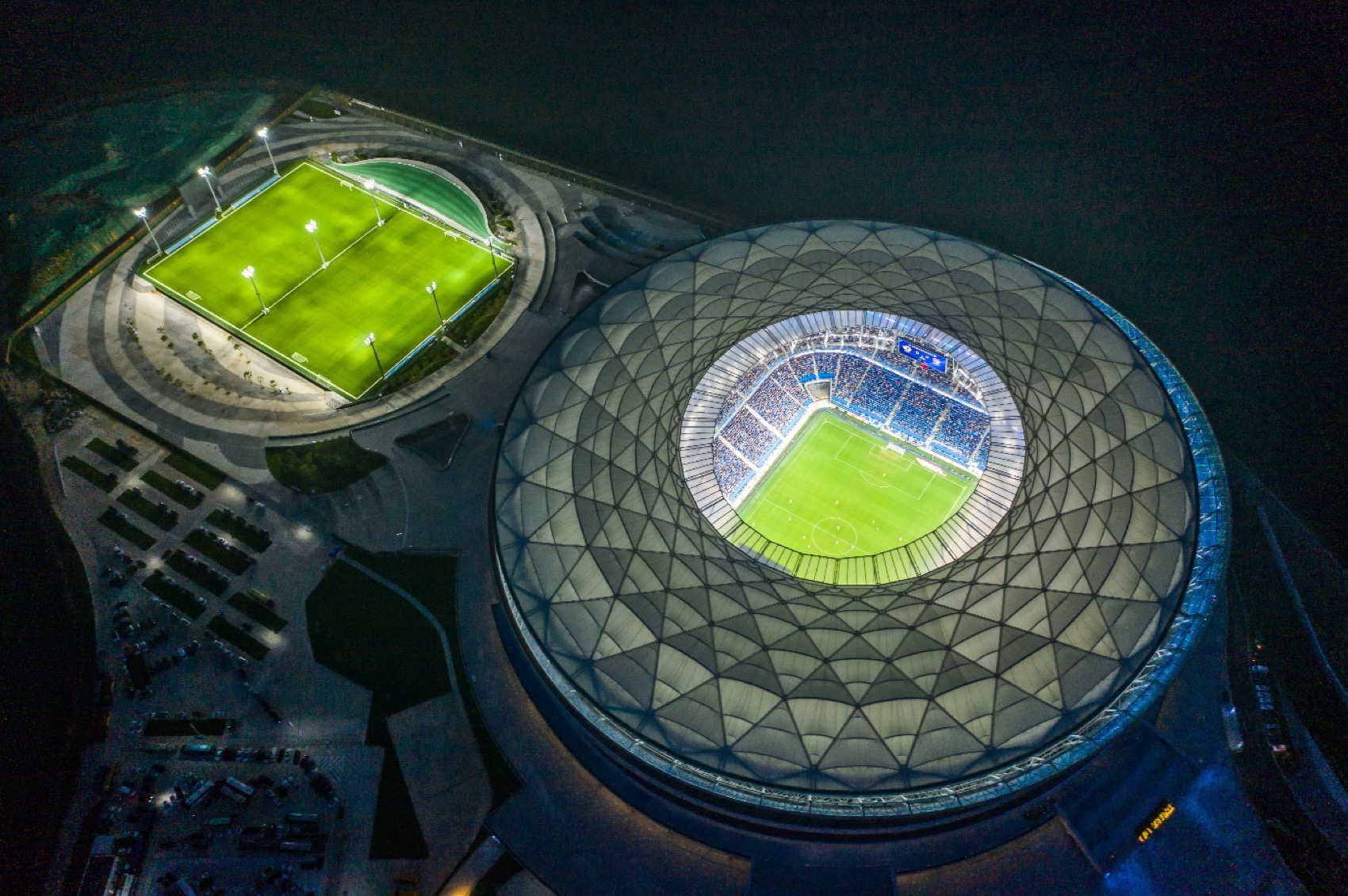 Dalian Suyu Bay Football Stadium by Harbin Institute of Technology ...