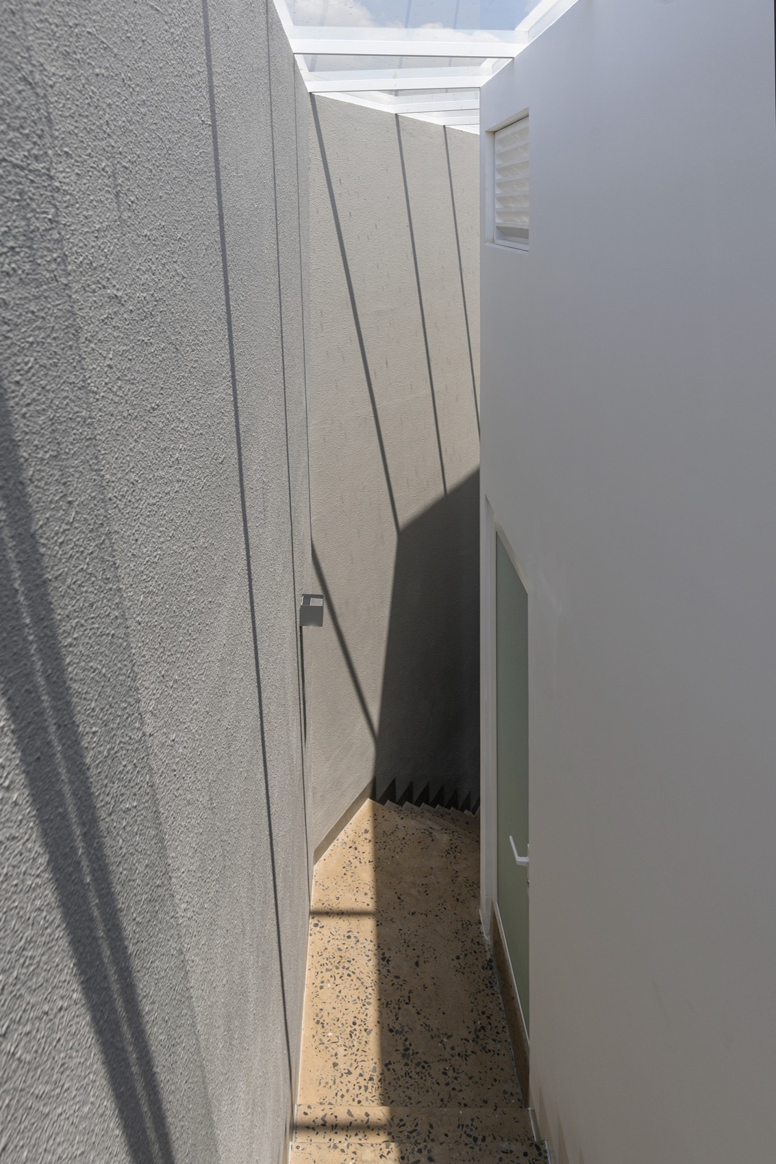 THE CORNERSTONE by ROOM+ Design & Build - 谷德设计网