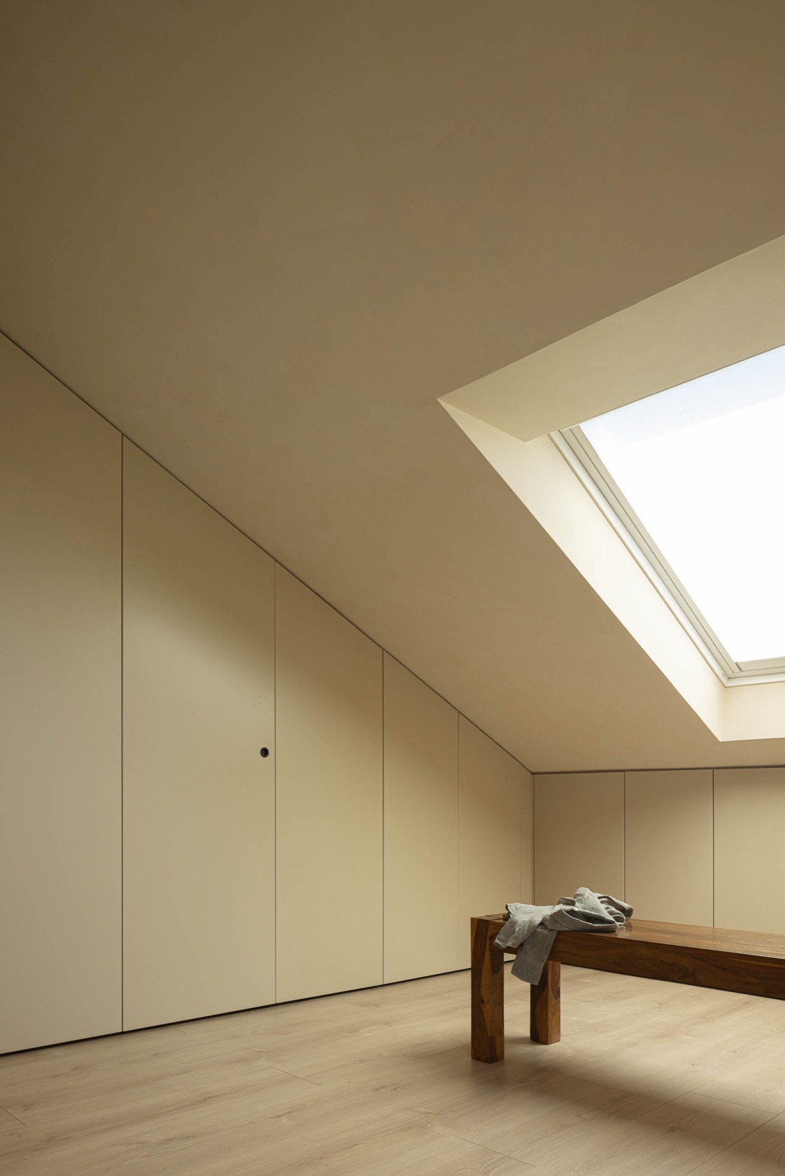 Rural soul house in Sintra by Tsou Arquitectos - 谷德设计网