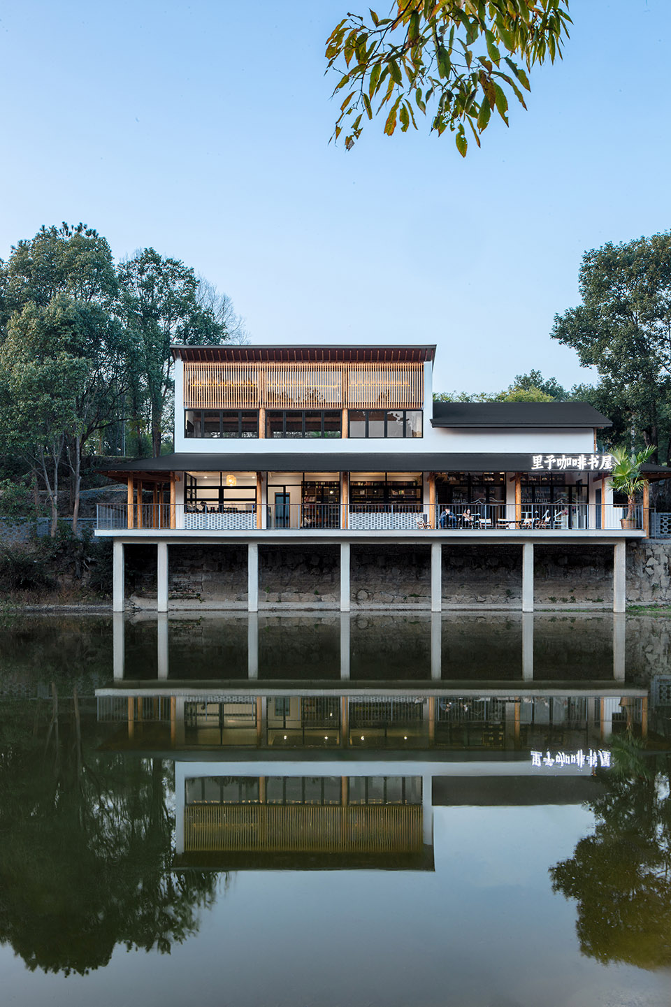 Dashali Coffee Shop by ZHIXING Architects Office - 谷德设计网