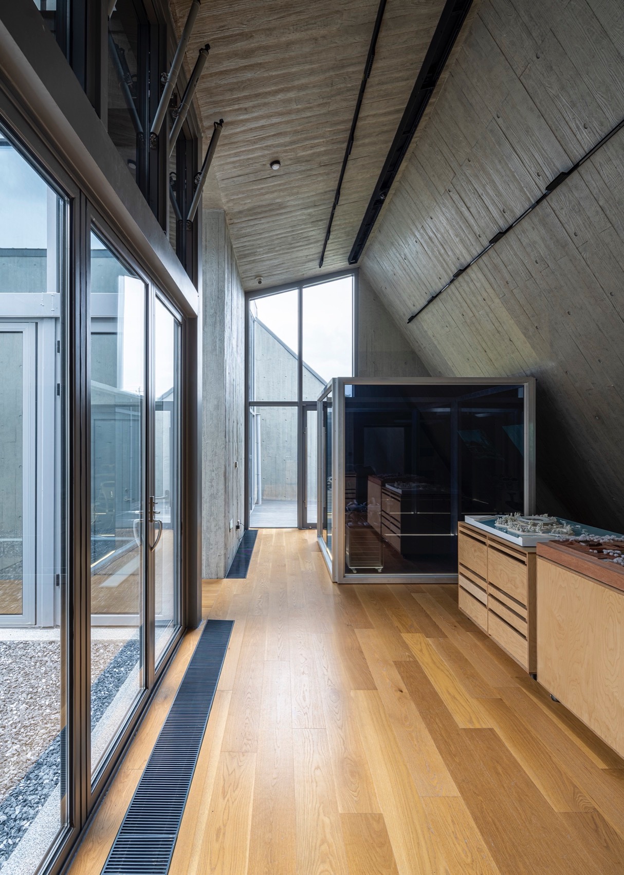 Square Courtyard Lab by ConCom Studio - 谷德设计网