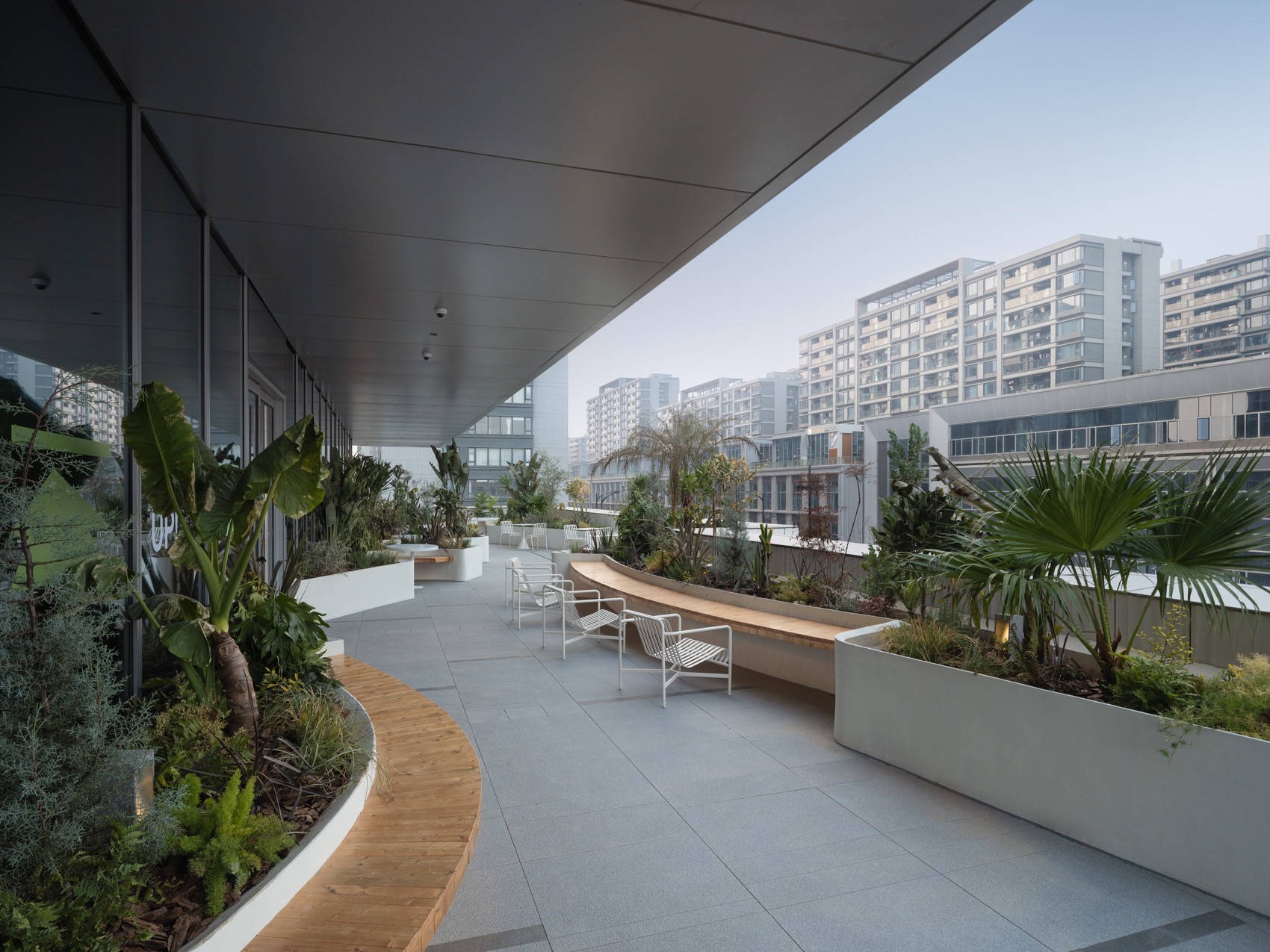 “The Roof Space & Yinyan” Collection Space by B.L.U.E. Architecture ...