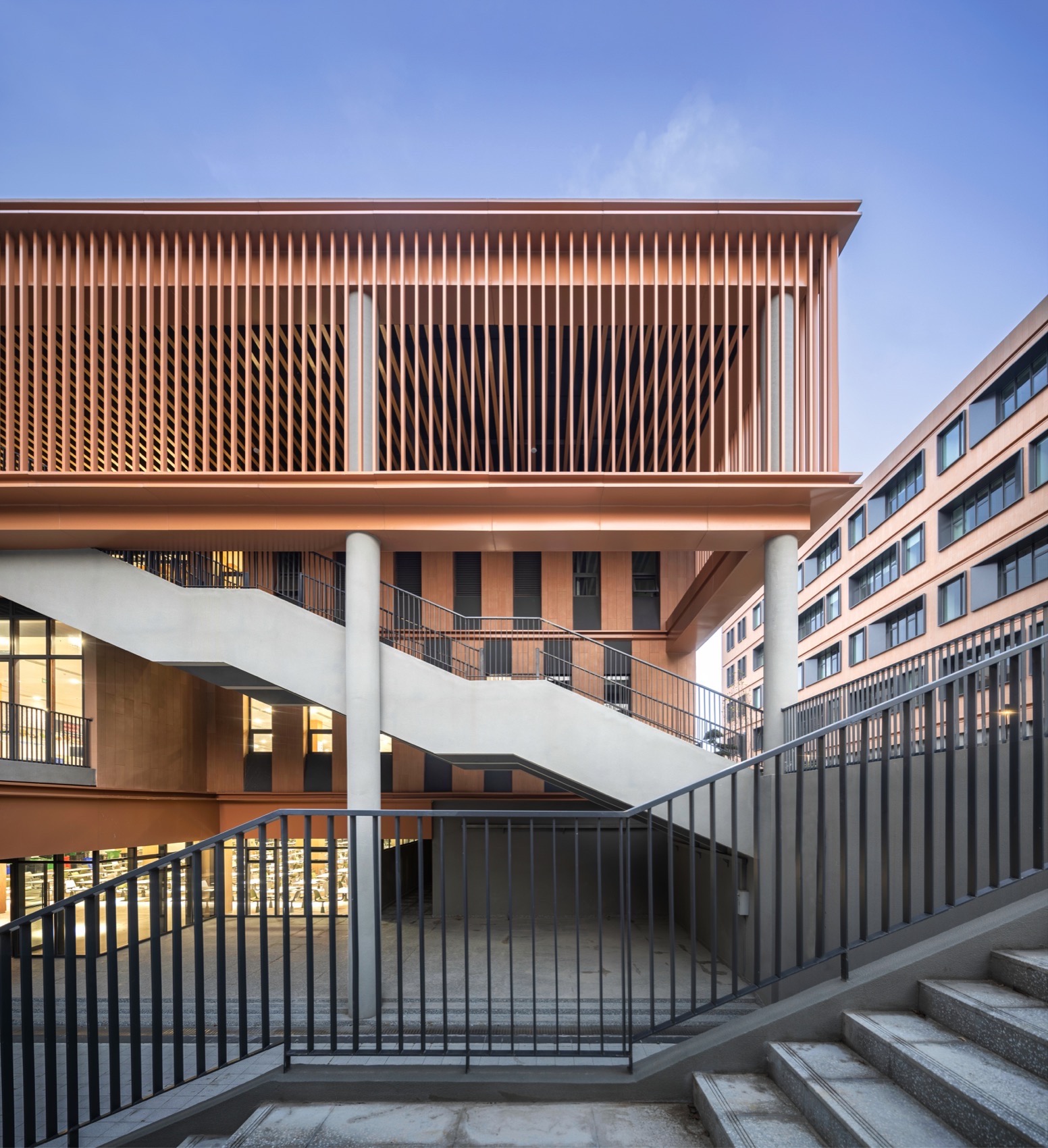 Jiangsu Meicun Senior High School Air Harbour Branch, China by SCAD - 谷德设计网