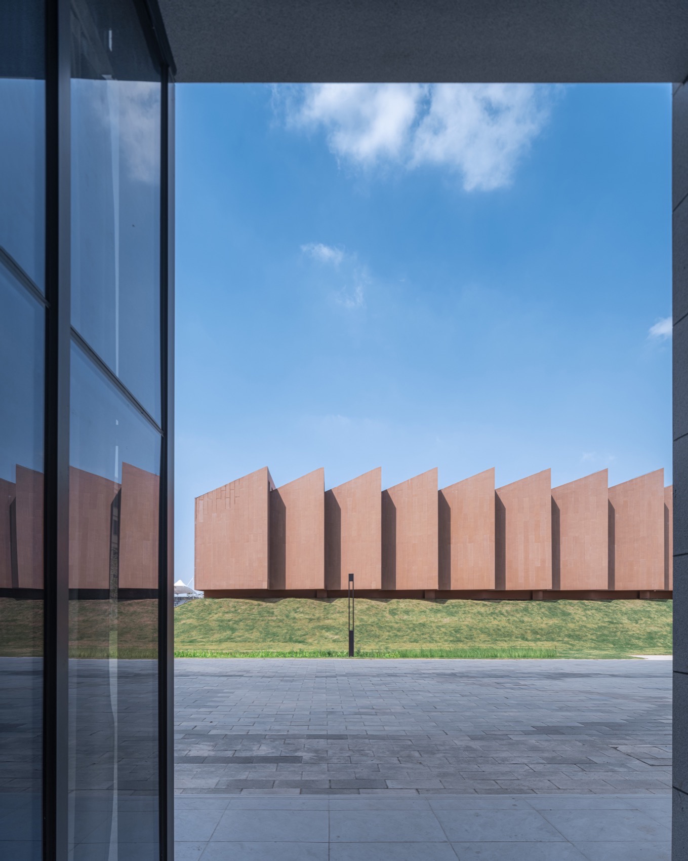 Jiangsu Meicun Senior High School Air Harbour Branch, China by SCAD - 谷德设计网
