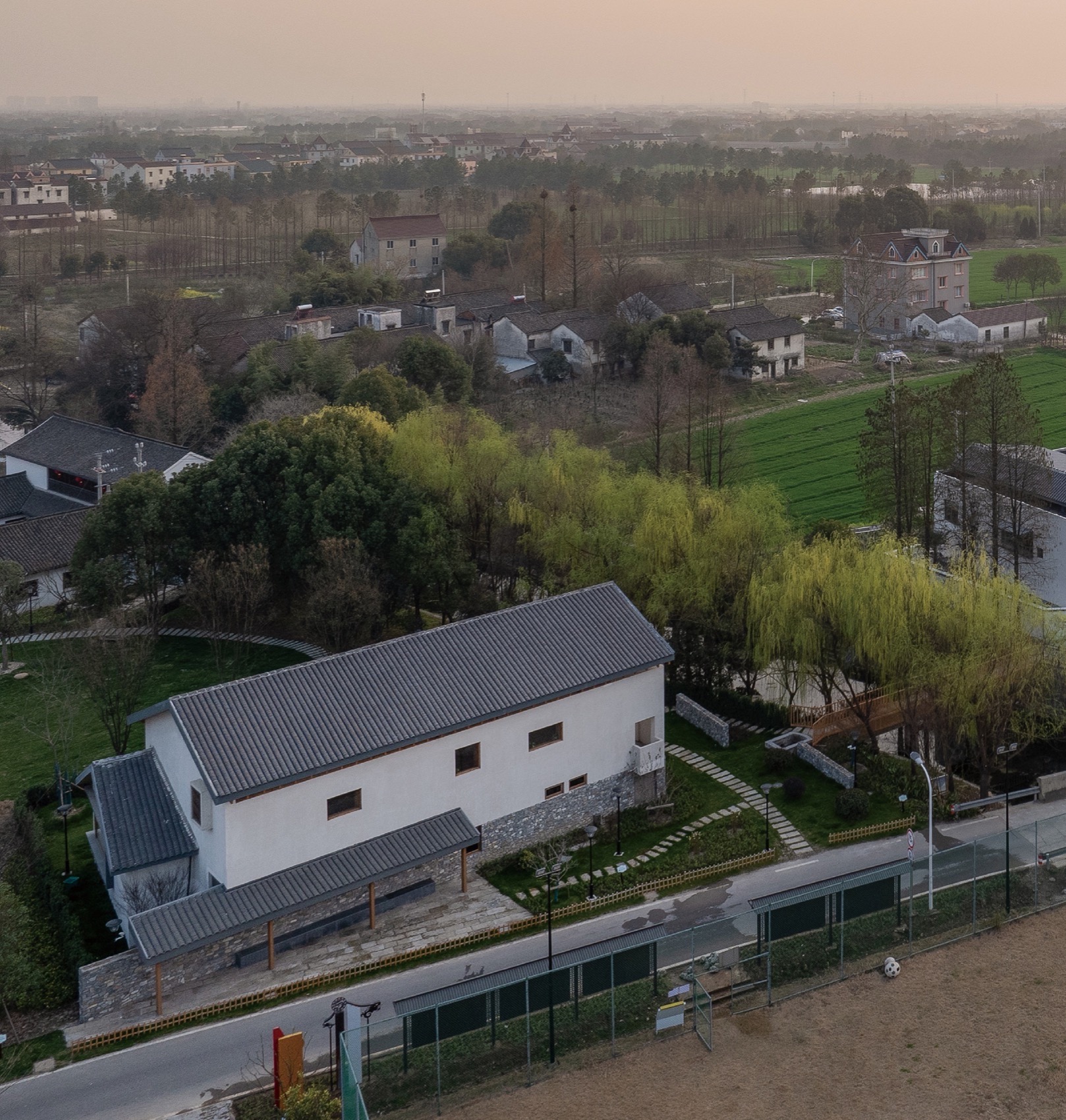 Longnan Village Bohong Library, China by Sens Architects - 谷德设计网