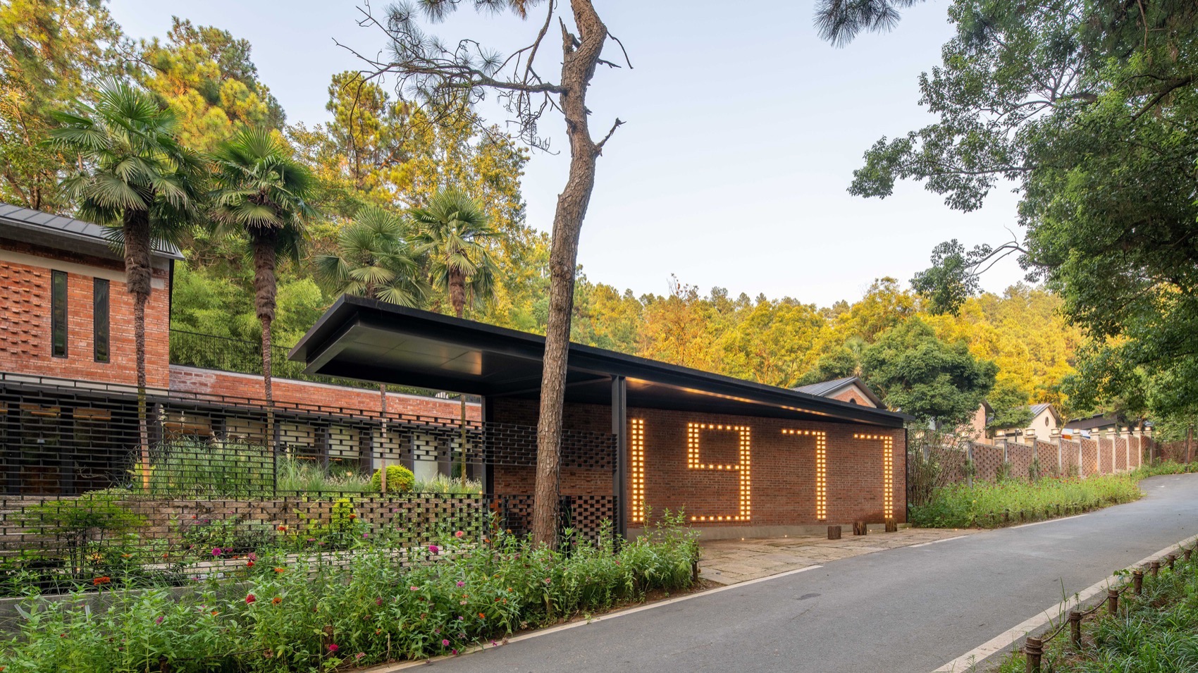 1977 Hotel by Hangzhou Local Architrcture Design - 谷德设计网