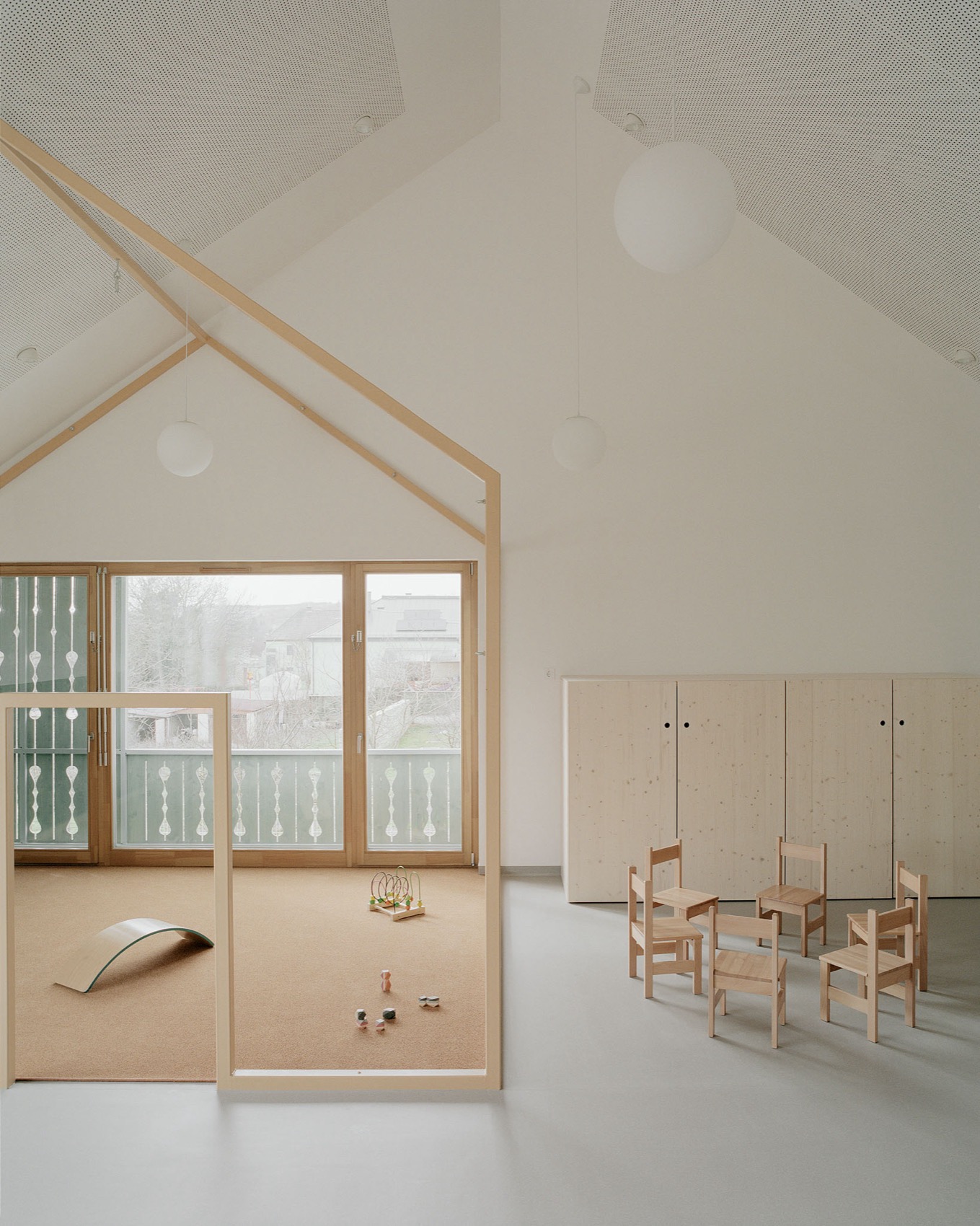 Kindergarten In The Churchyard by Archikon Architects - 谷德设计网