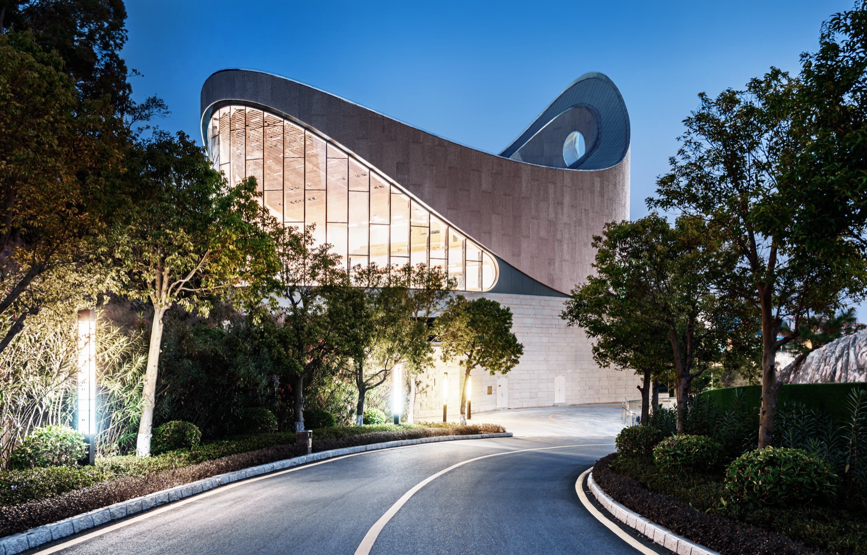 Mountain Churcn of Julong by INUCE - 谷德设计网