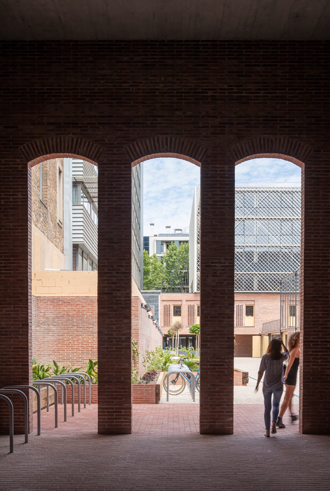 KNEM办公楼，西班牙 / b720 Fermín Vázquez Arquitectos - 谷德设计网