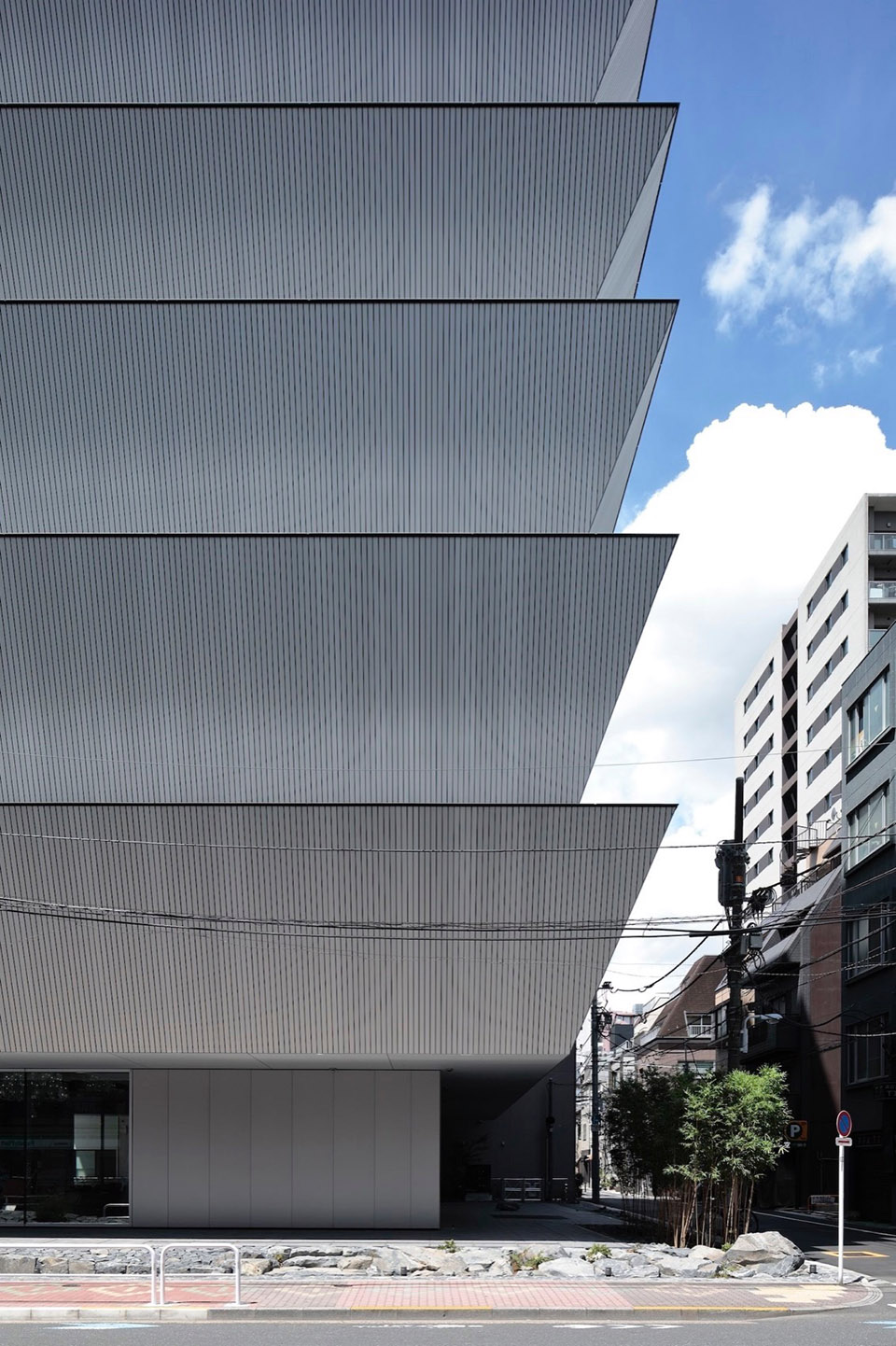 MONOSPINAL ,Tokyo by Makoto Yamaguchi Design - 谷德设计网