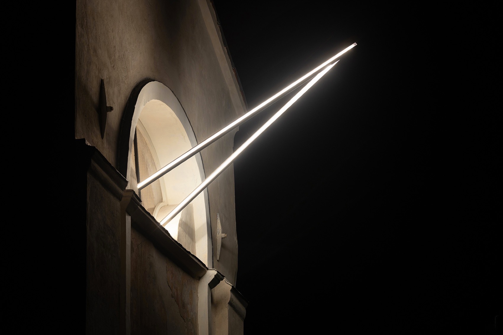 MIRACLE Light Installation by Emilio Ferro - 谷德设计网