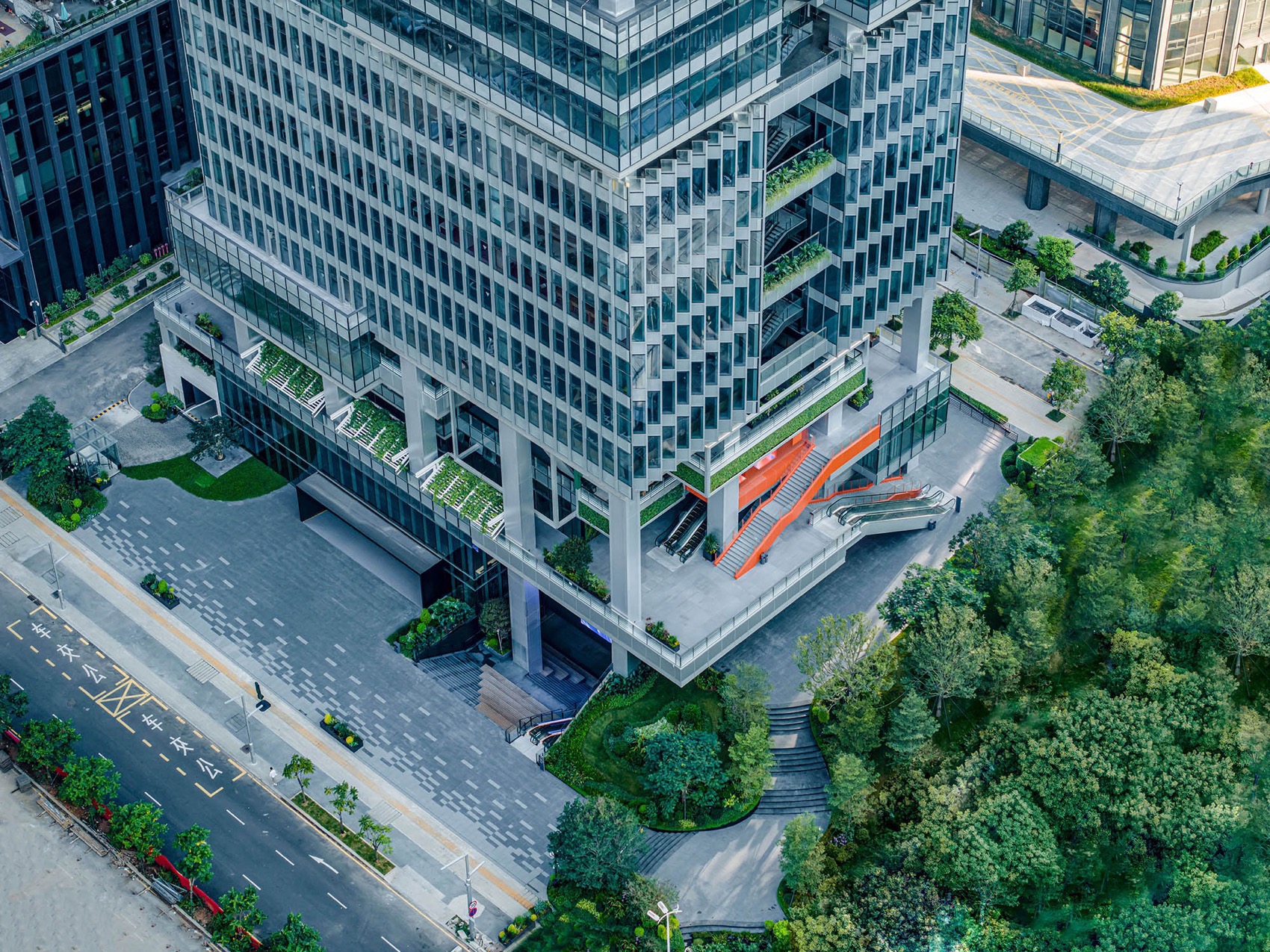 T33 Full-Time Center, China by Aedas + Cheng Chung Design, HK - 谷德设计网