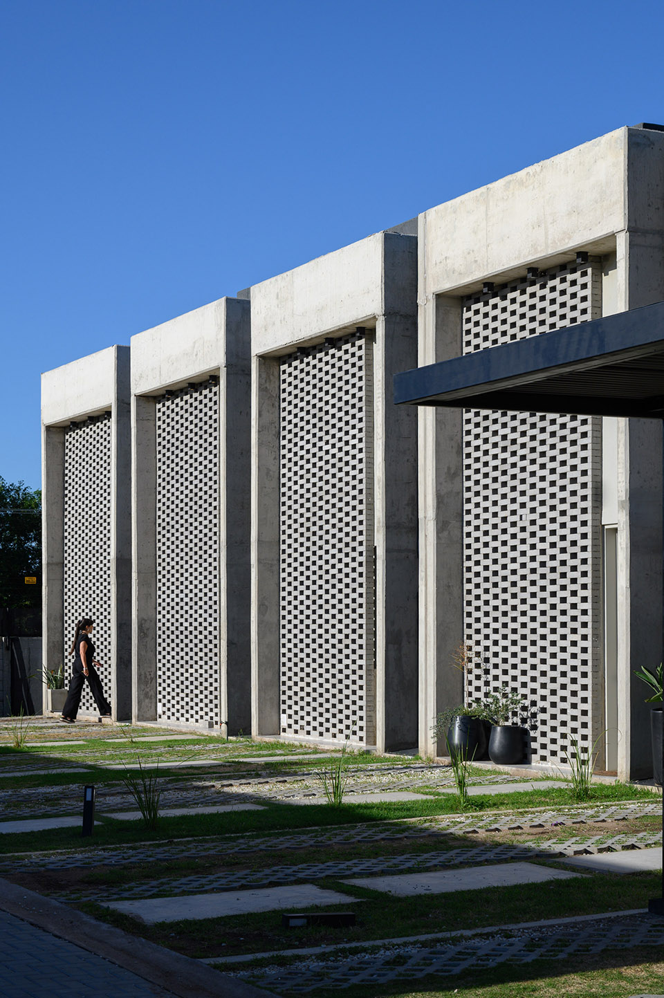 Valpo housing complexes by Montevideo studio - 谷德设计网