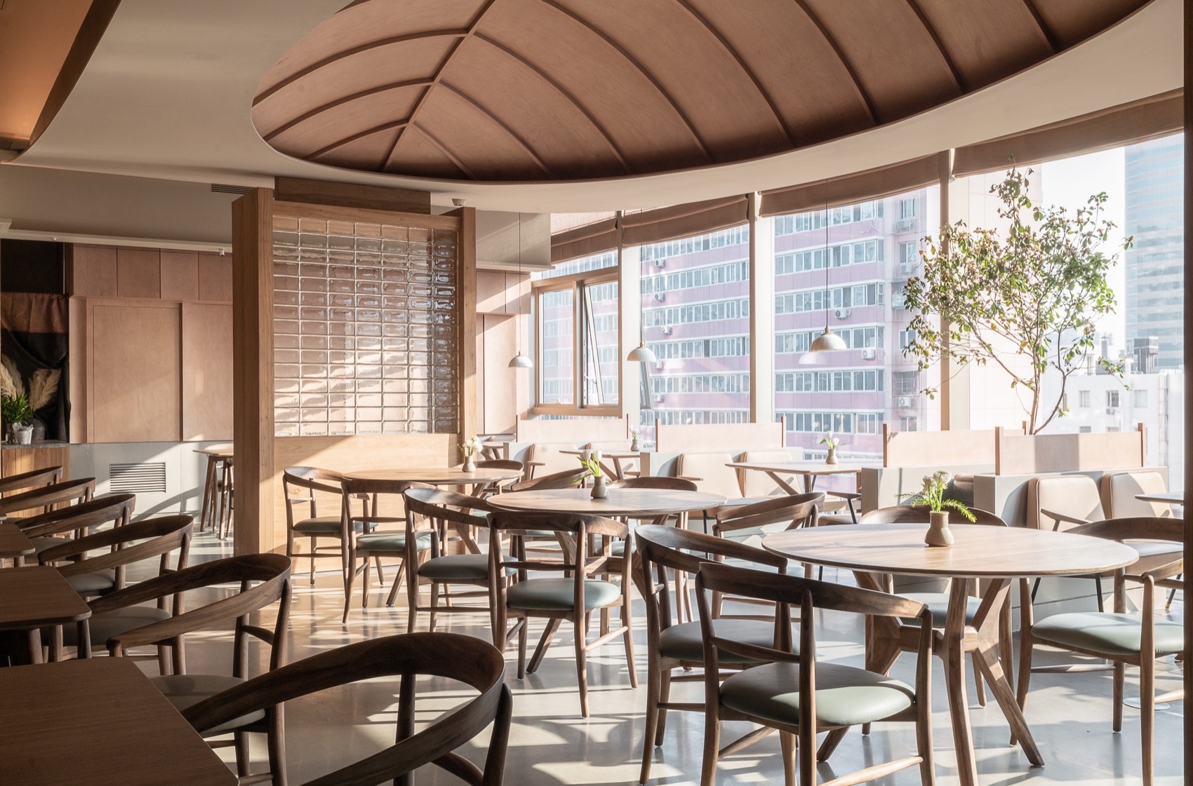 The Goose Hut Bistro by Wuzhi Design - 谷德设计网