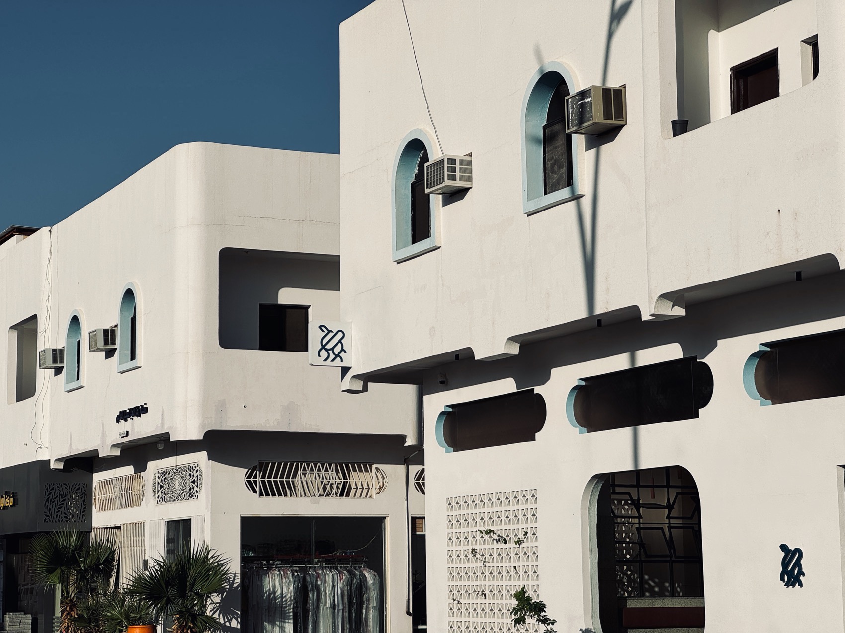 Camel Step Coffee Roasters Shop, Hail by Faris Alosaimi - 谷德设计网