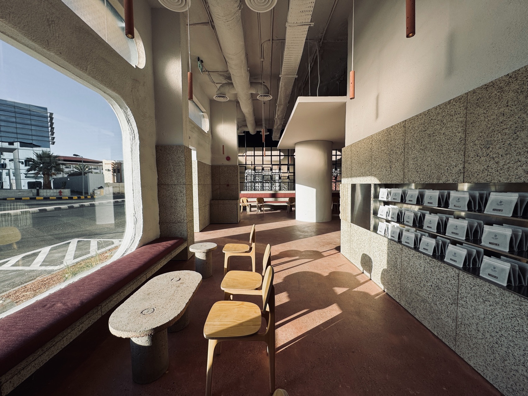 Camel Step Coffee Roasters Shop, Hail by Faris Alosaimi - 谷德设计网