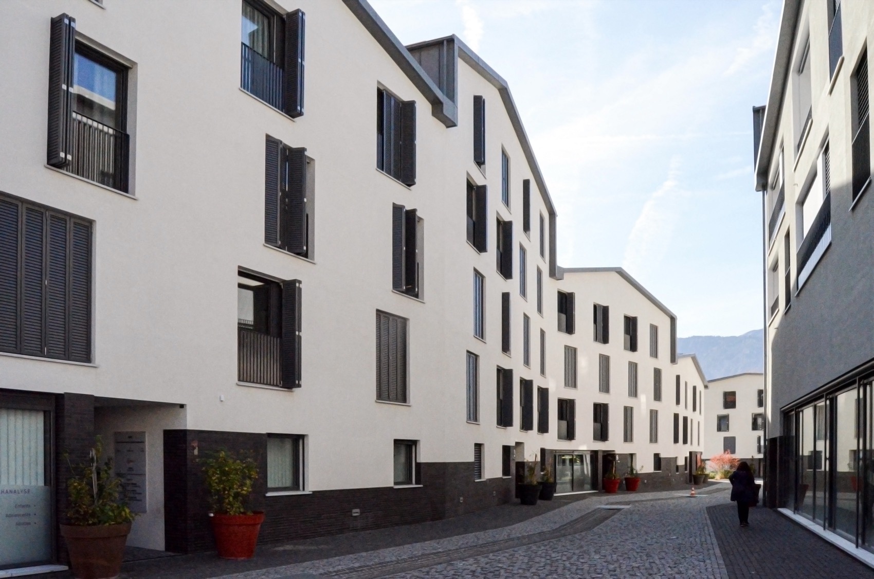 Clos du bourg, Aigle Urban Renovation by Lemanarc SA - 谷德设计网