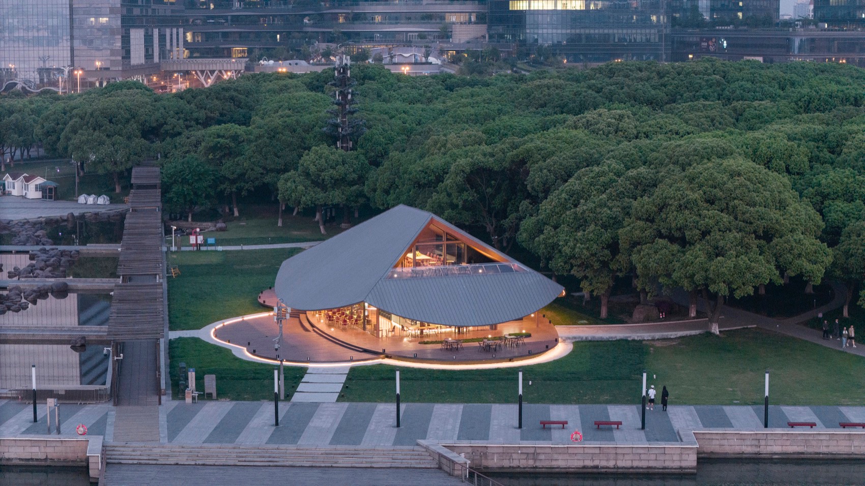 Jinji Lake Pavilion No.1 by Galaxy Arch - 谷德设计网