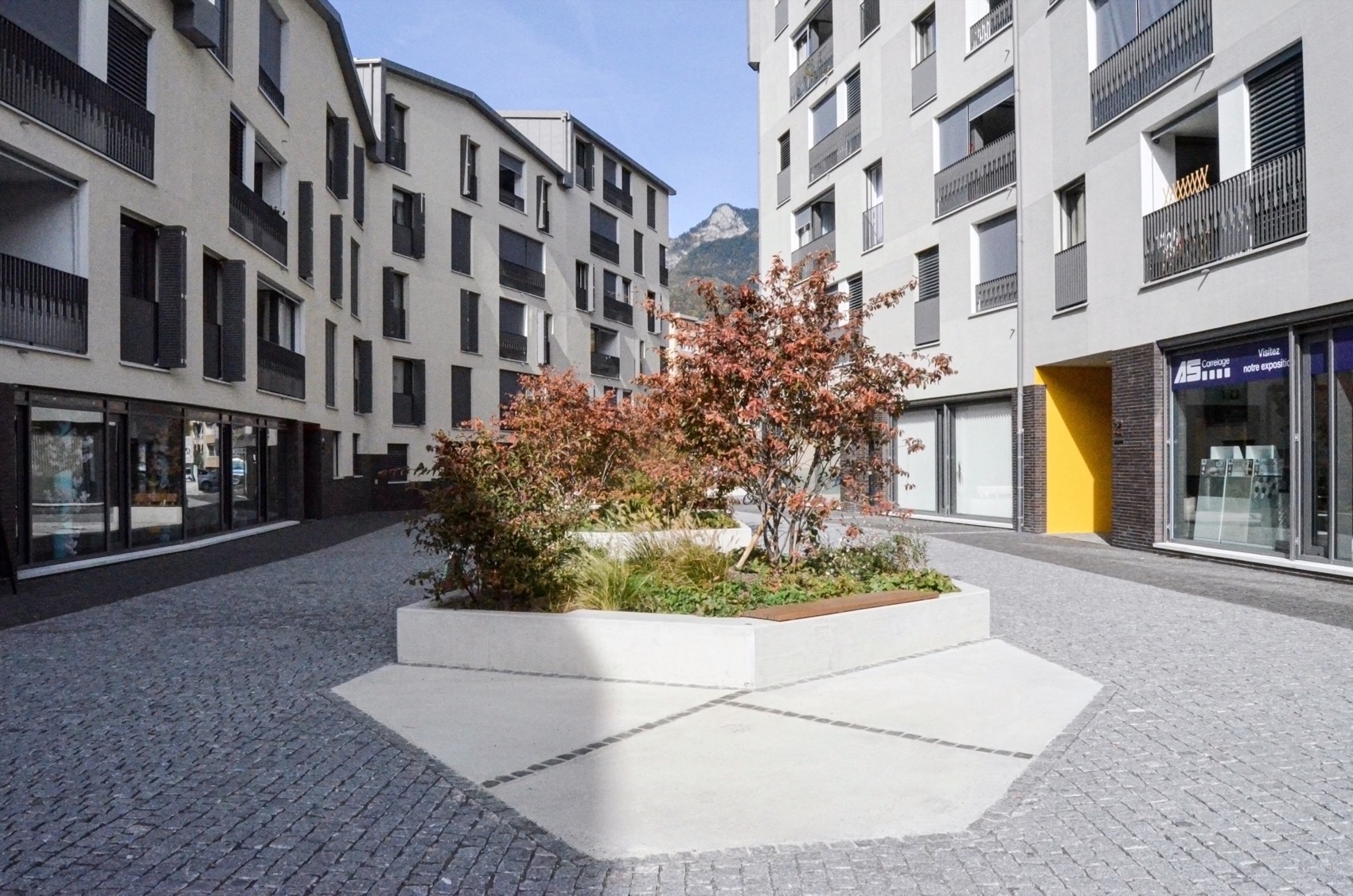 Clos du bourg, Aigle Urban Renovation by Lemanarc SA - 谷德设计网