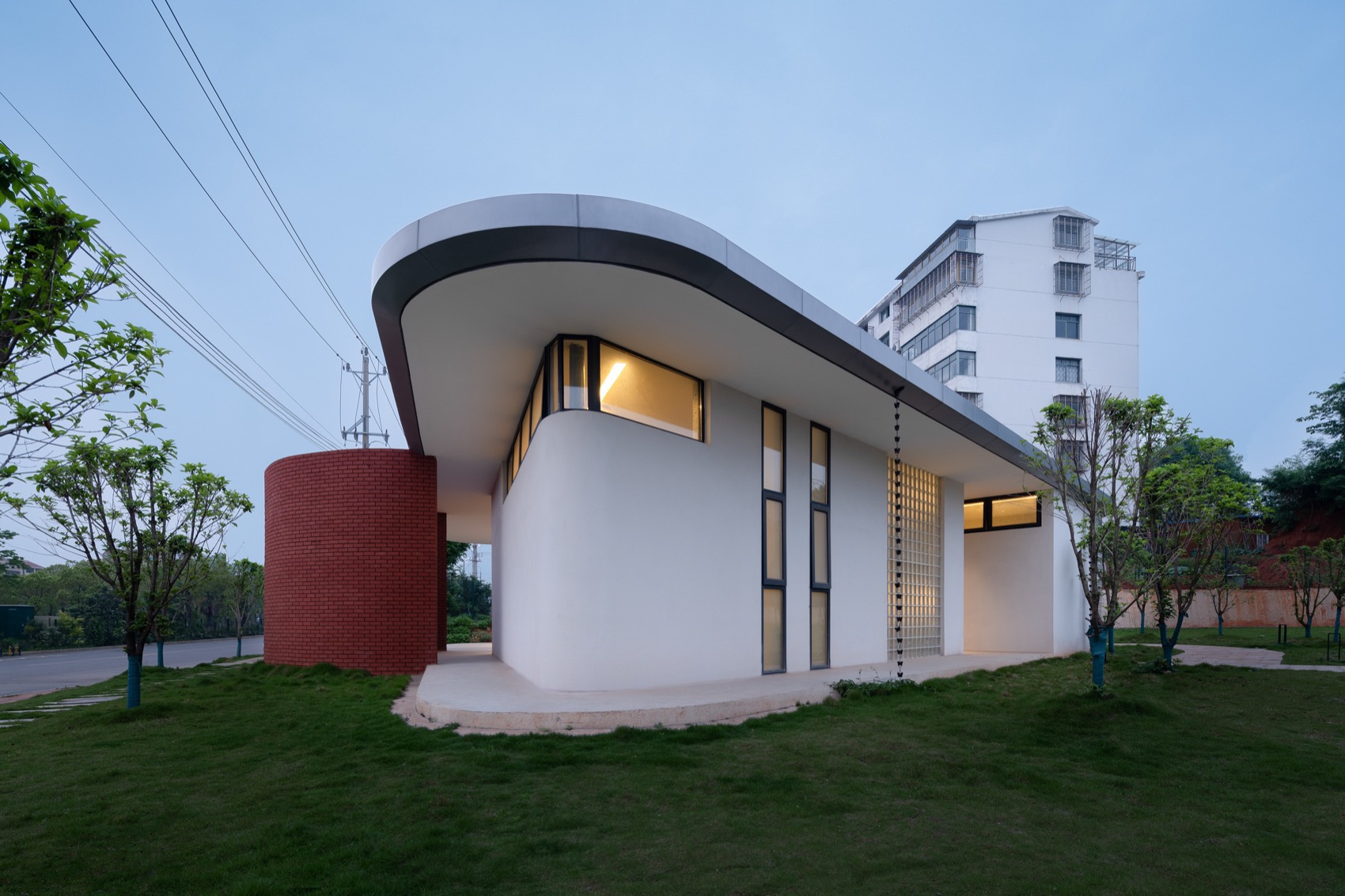 Auxiliary Buildings of Liangzi Lake Changling Ferry by UPA - 谷德设计网