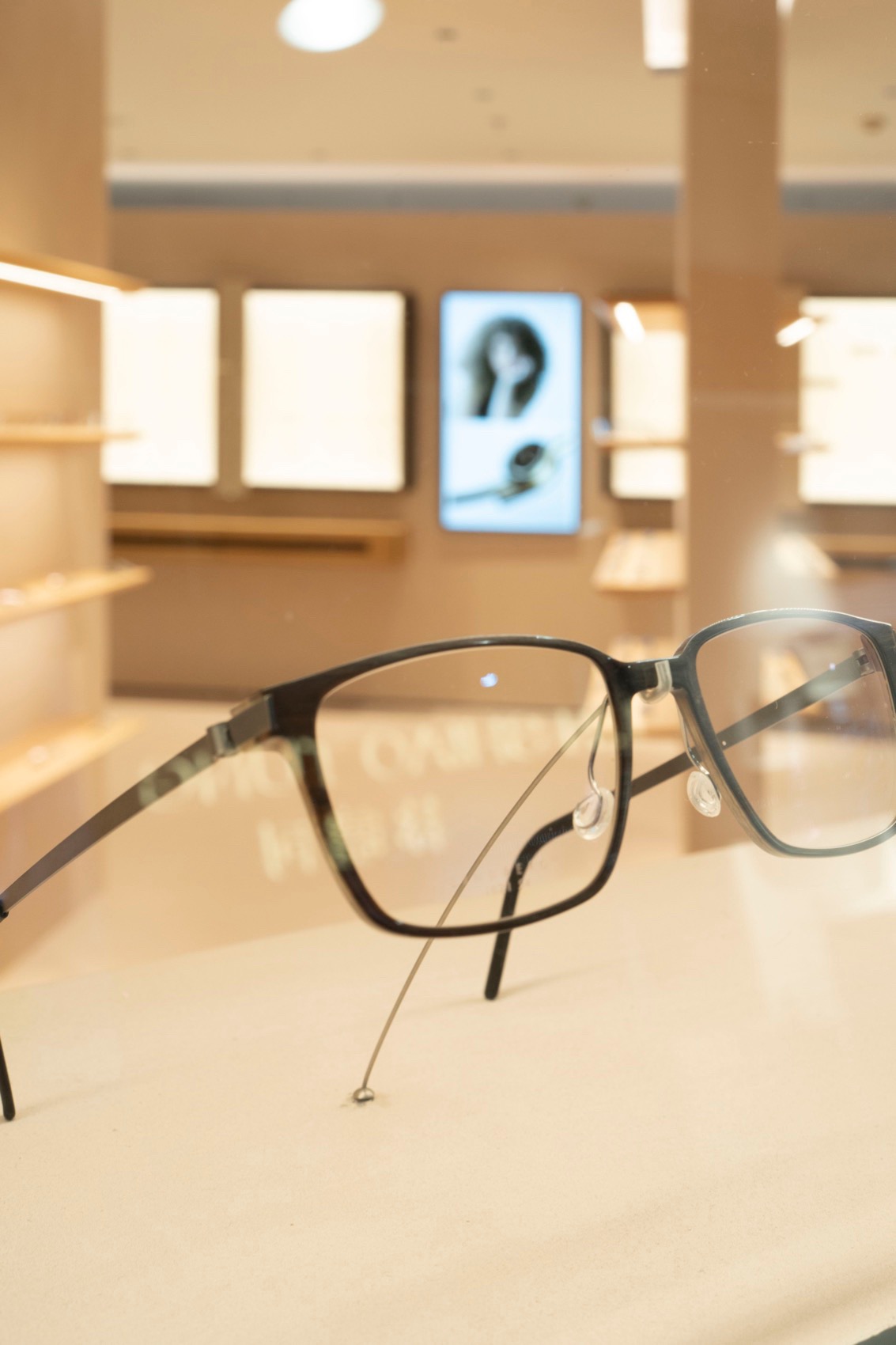 AB Premium Optics by W+W Architects - 谷德设计网