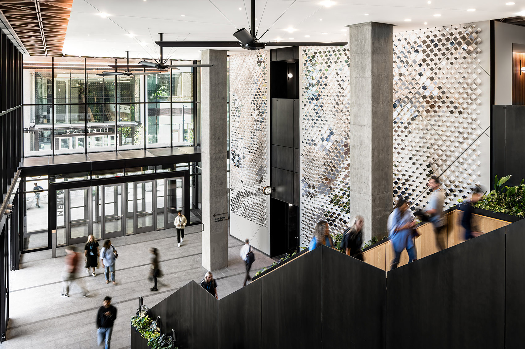 Silver Lining by Rob Ley Studio - 谷德设计网