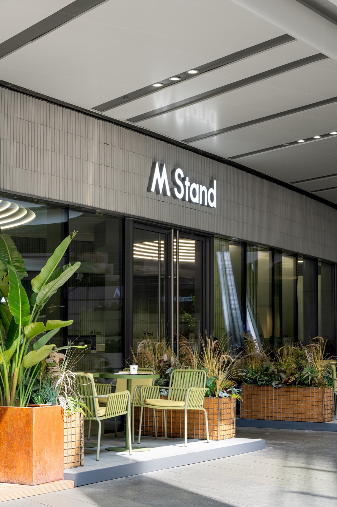 M Stand in Shanghai Suhe MixC World by Lingwai Studio - 谷德设计网