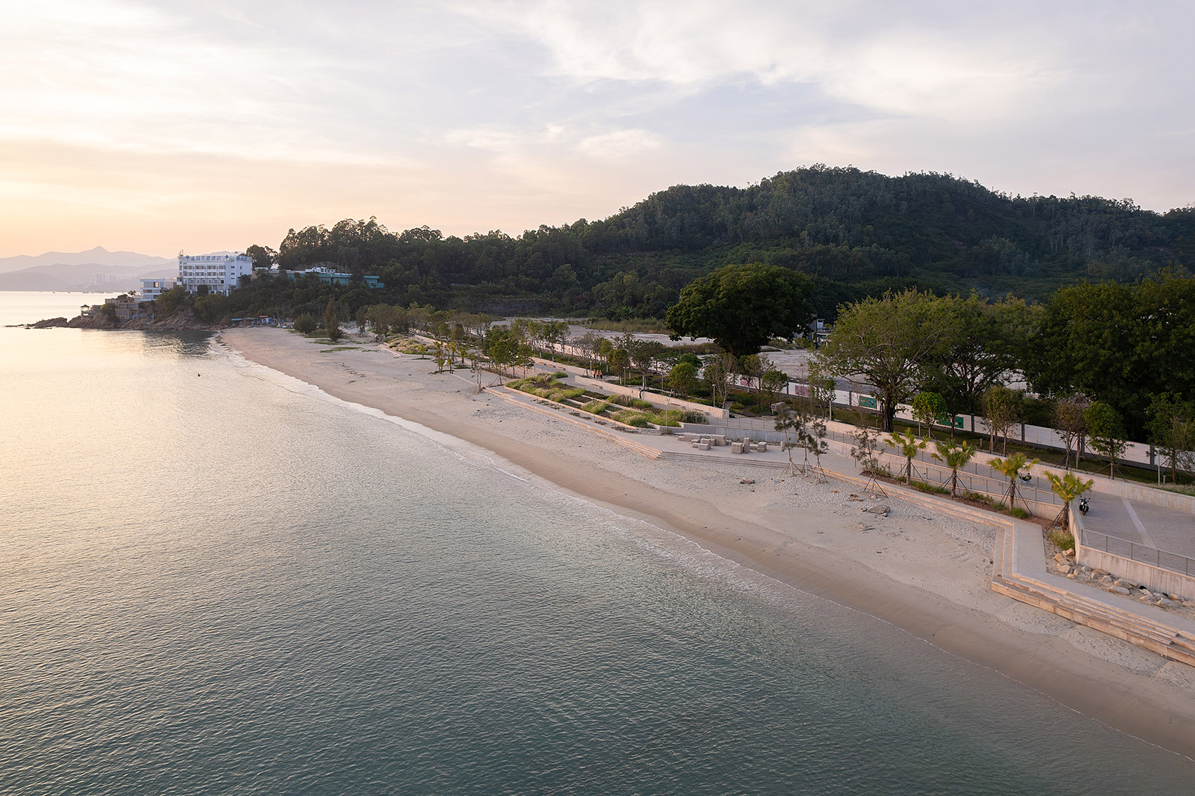 East Sea Dike Renovation Project (Phase III), Guanhu East Section by ...