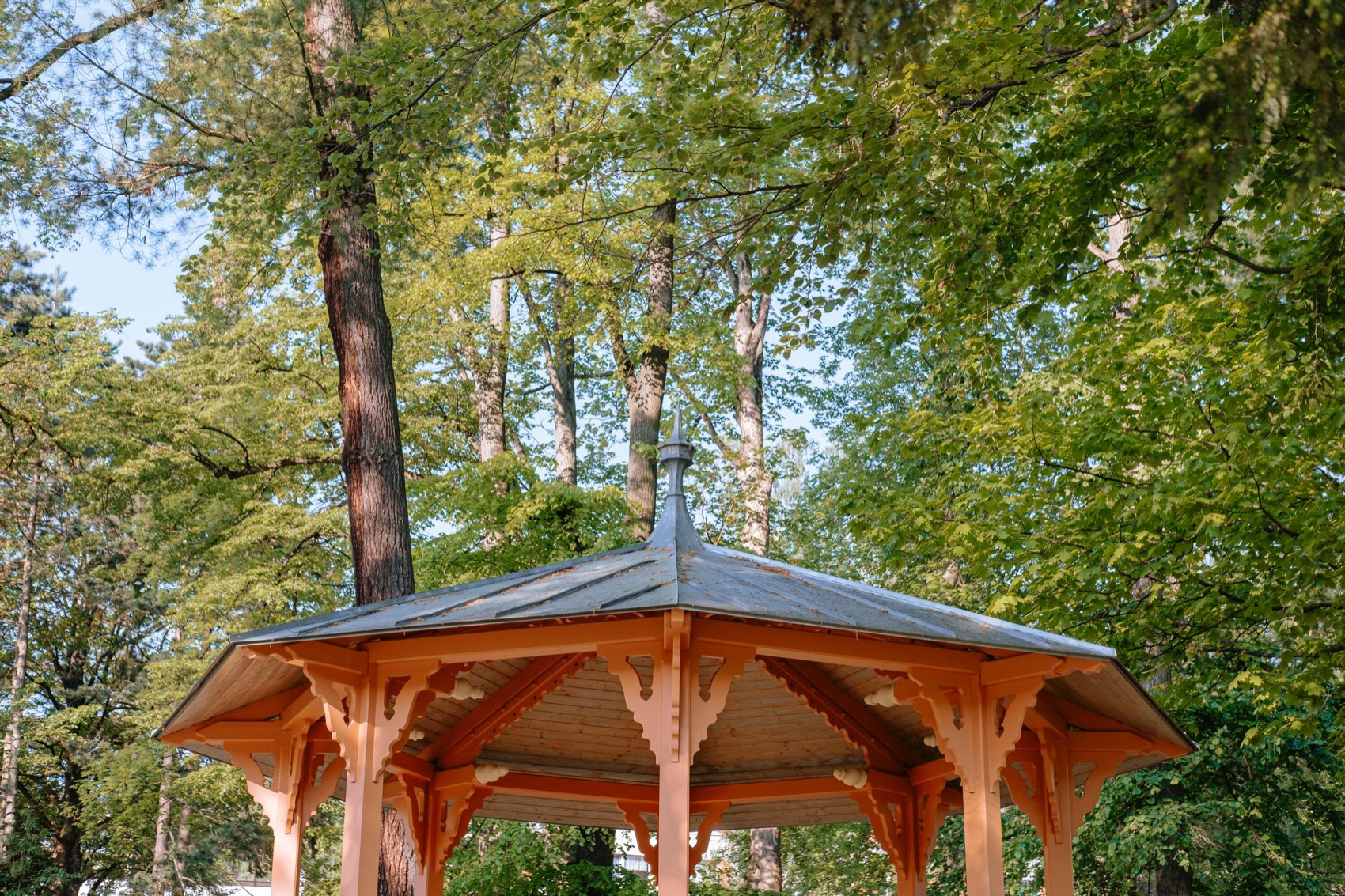 Revitalisation of Stéphanie’s Park by M2AU - 谷德设计网