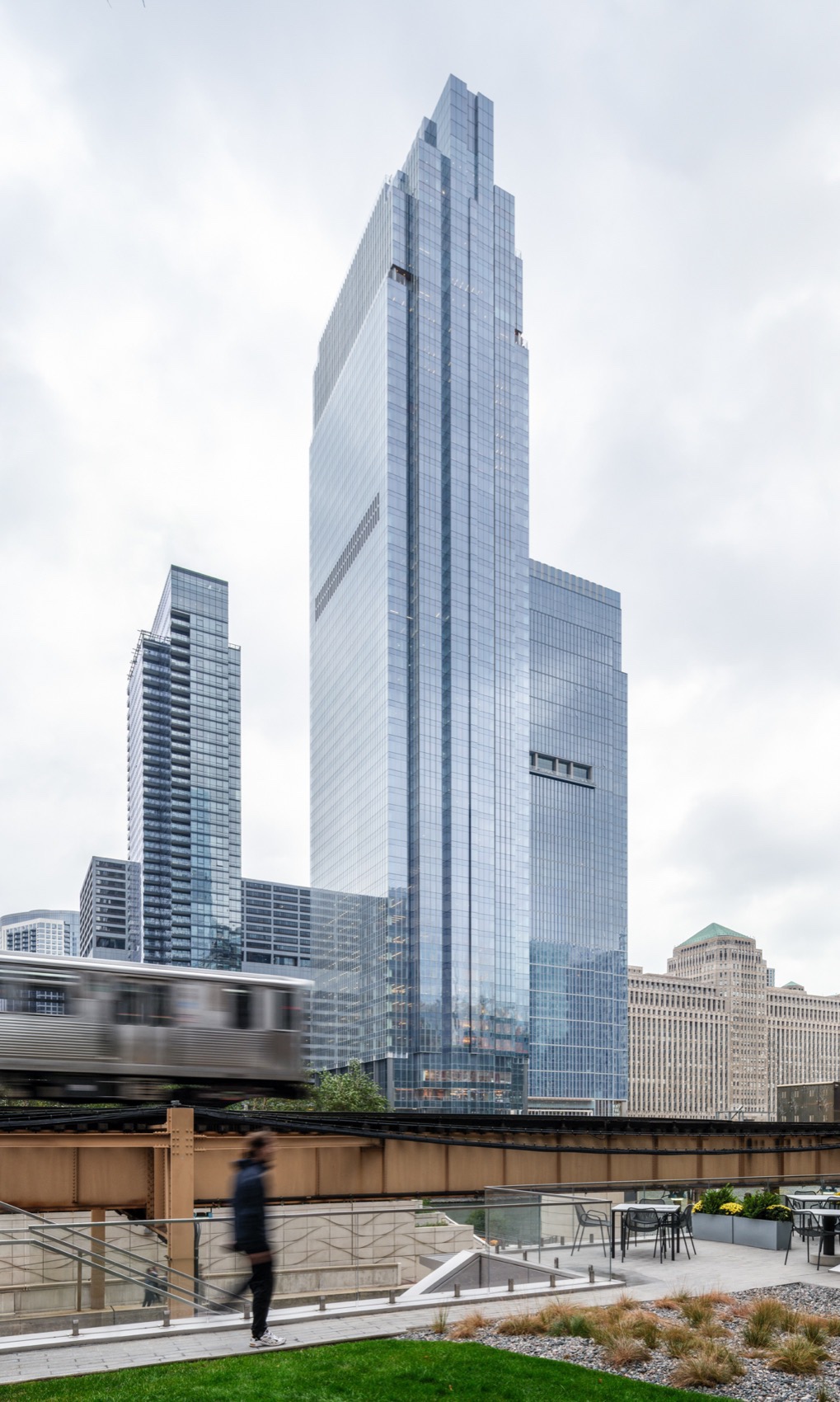 Salesforce Tower by Pelli Clarke & Partners - 谷德设计网