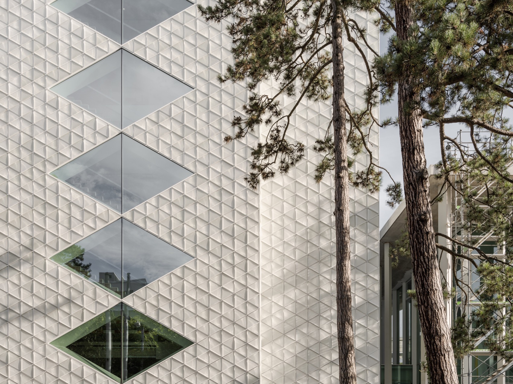 Helvetia Campus Basel by Herzog & de Meuron - 谷德设计网