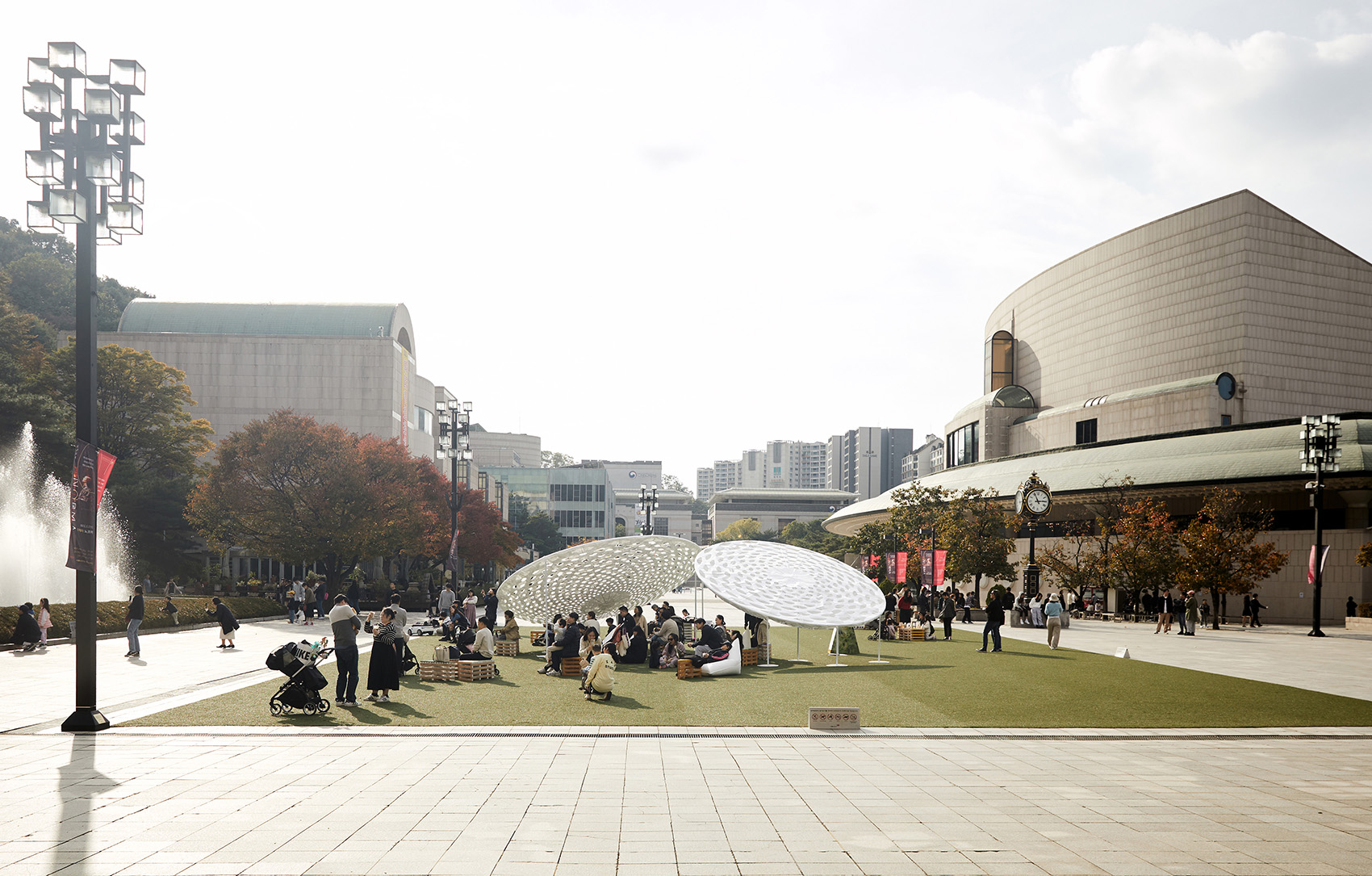Volvo Circle Pavilion by Studio Heech - 谷德设计网