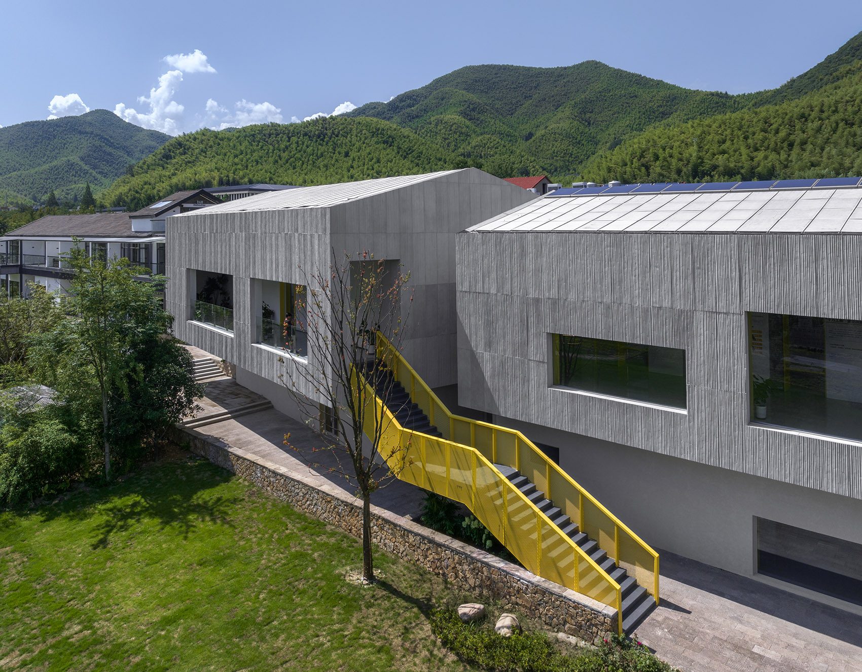 Zhejiang Green Rural Revival Program (Yucun) Pavilion by Du Chunyu team ...