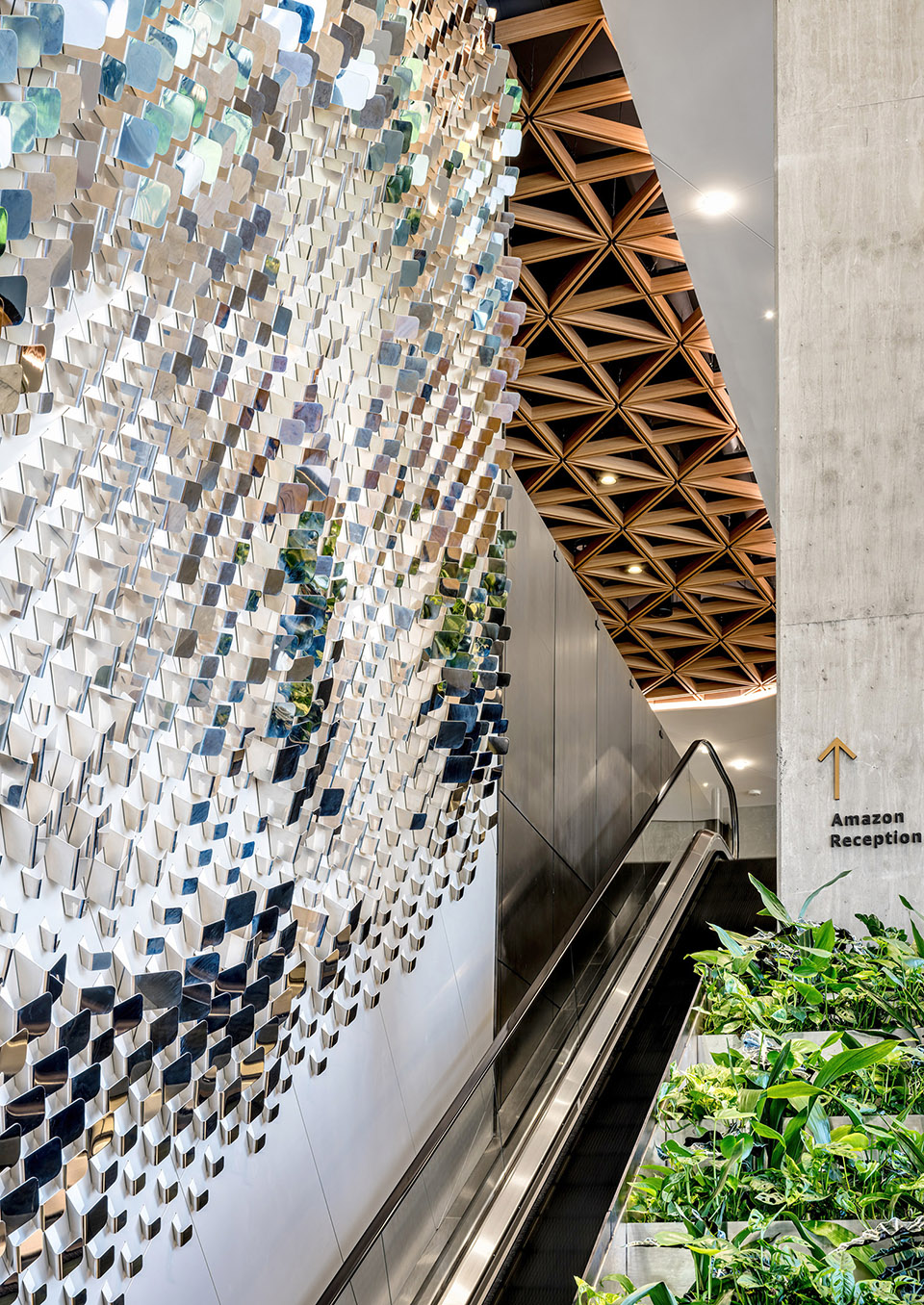 Silver Lining by Rob Ley Studio - 谷德设计网