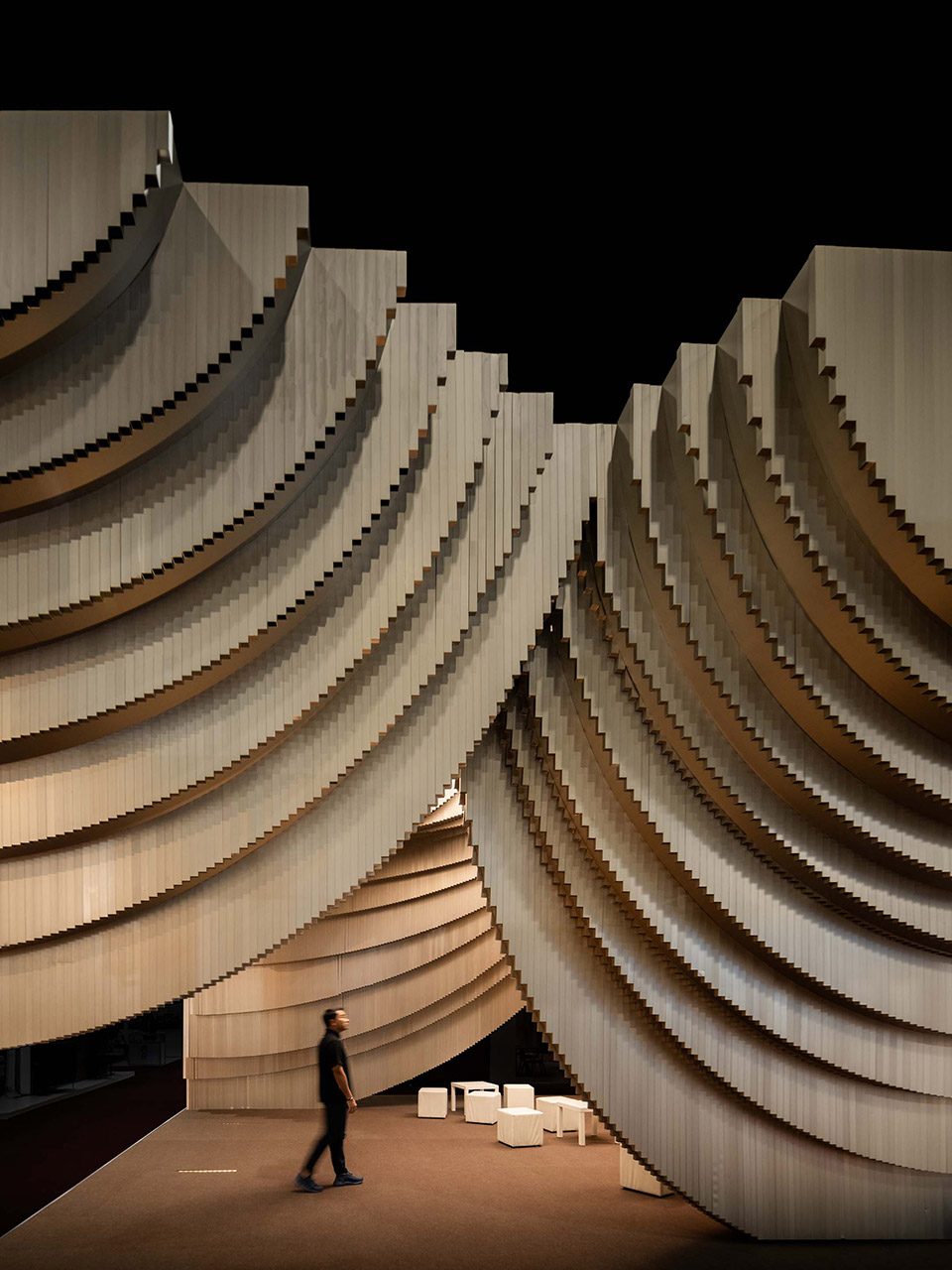 Aluminum Grotto and Public Ground by HAS design and research - 谷德设计网