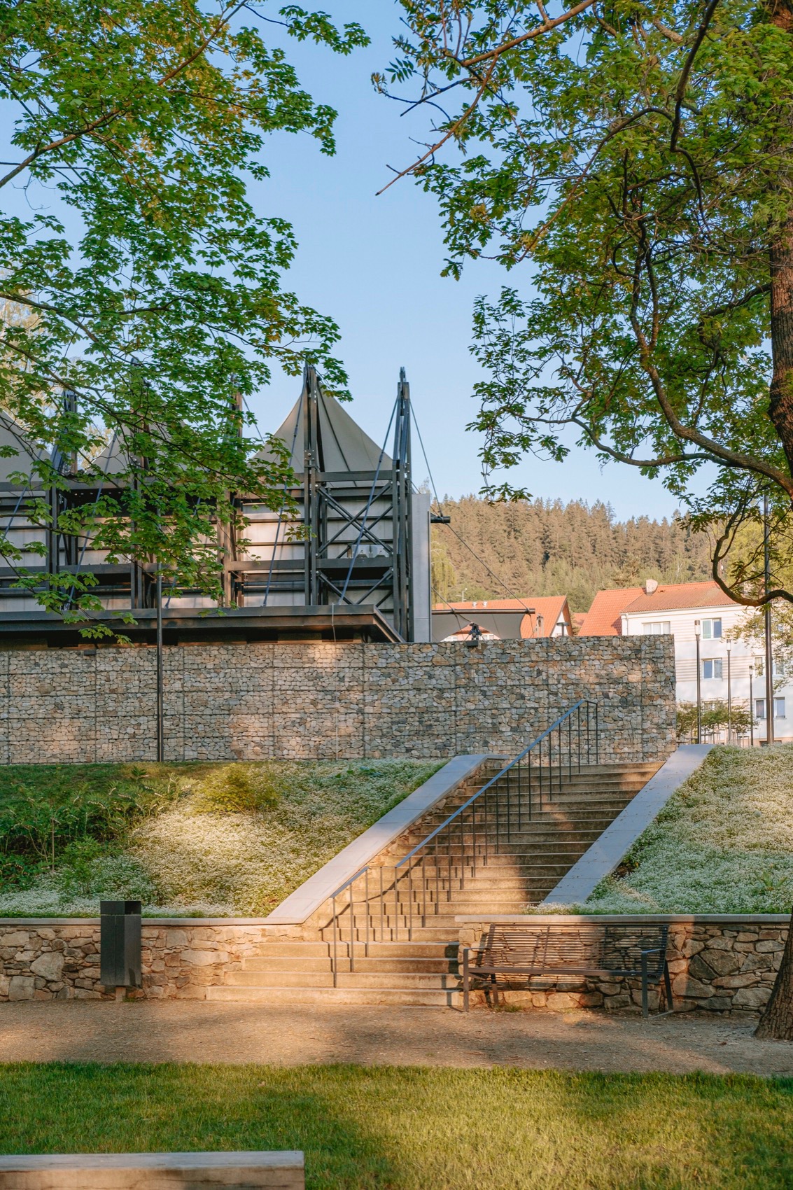 Revitalisation of Stéphanie’s Park by M2AU - 谷德设计网