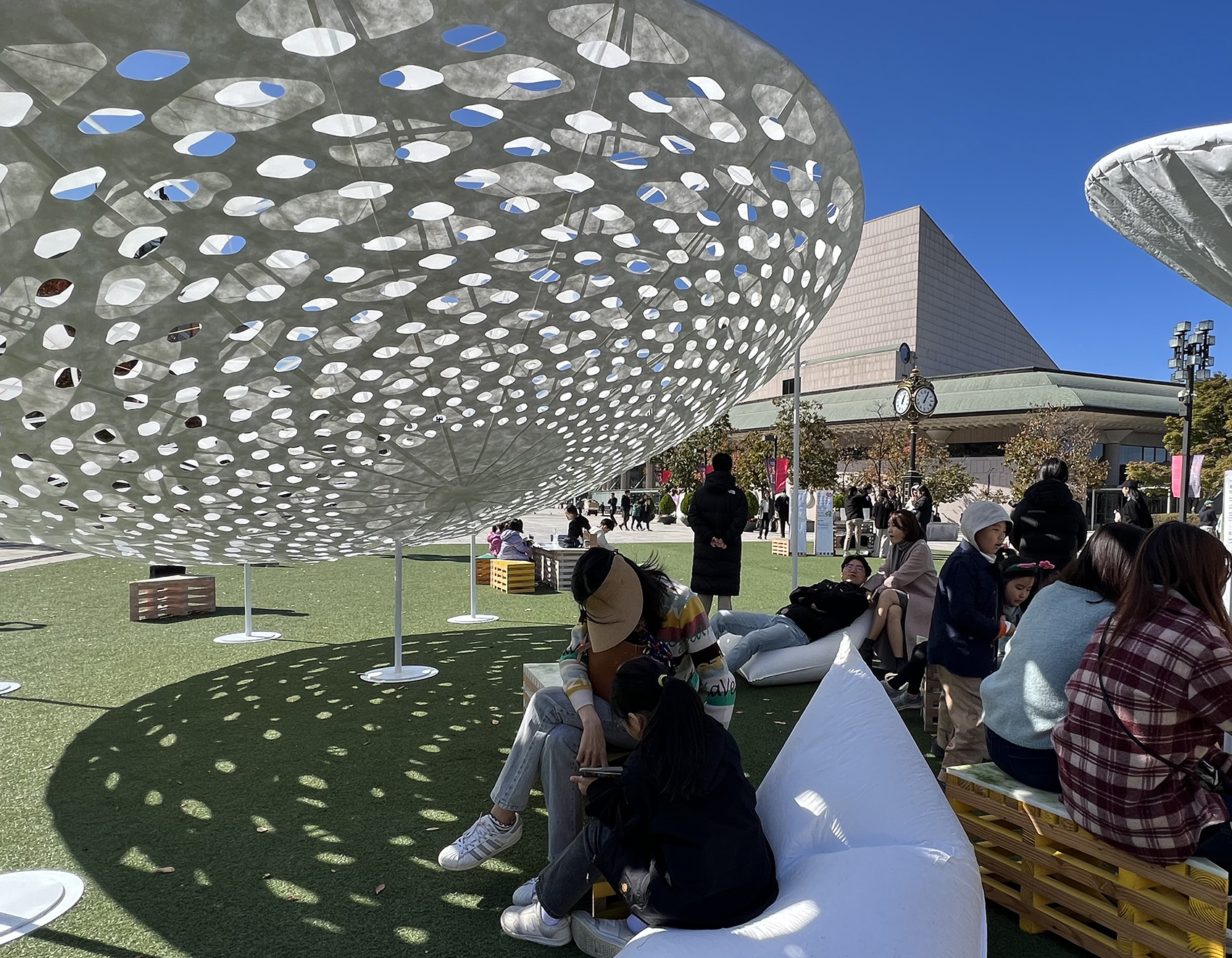 Volvo Circle Pavilion by Studio Heech - 谷德设计网