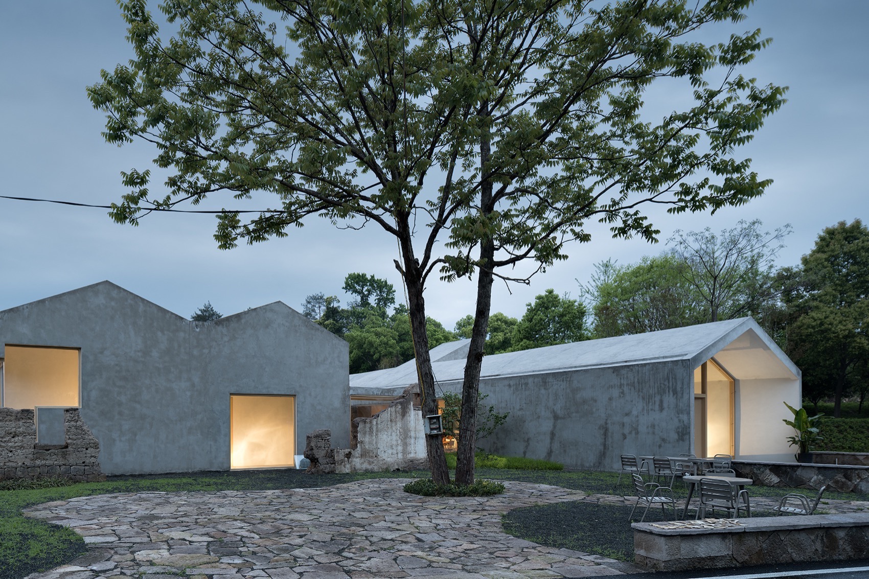 Villagers’ Home in Wanghu Village by The Architectural Design ...