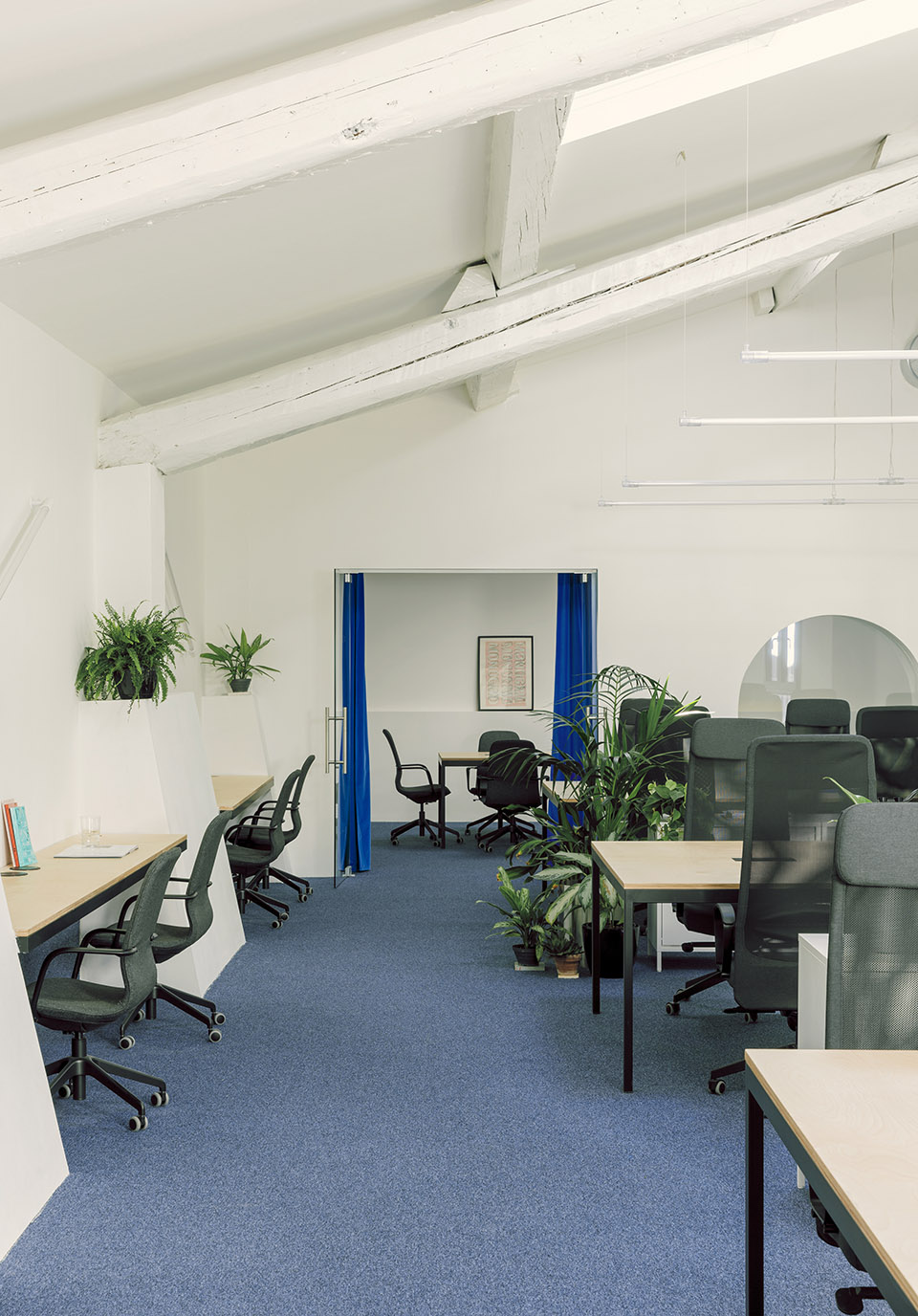 Monogrid’s headquarters extension by Studio AFSa - 谷德设计网