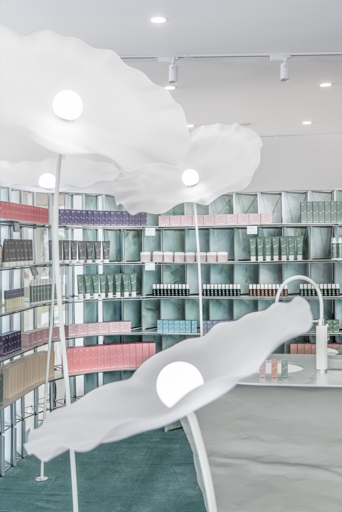 Lotus Leaf Field by Mur Mur Lab - 谷德设计网