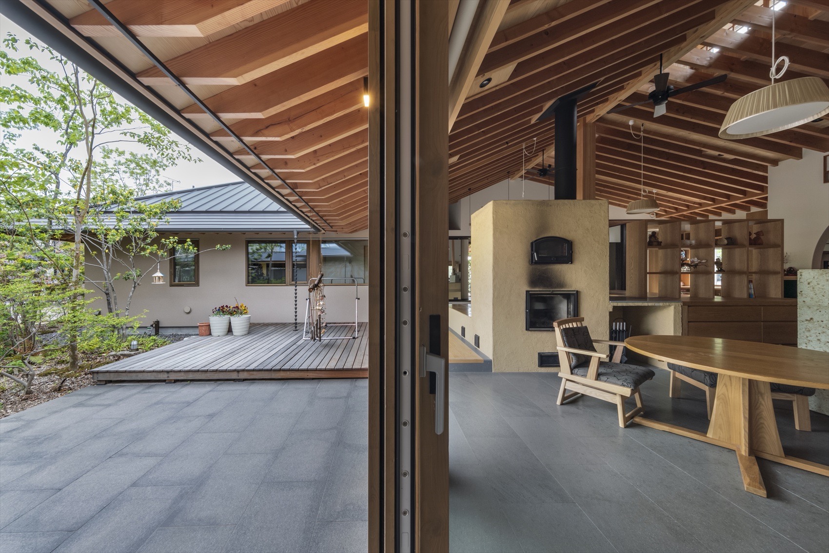 House with nature’s blessings by TSC Architects - 谷德设计网