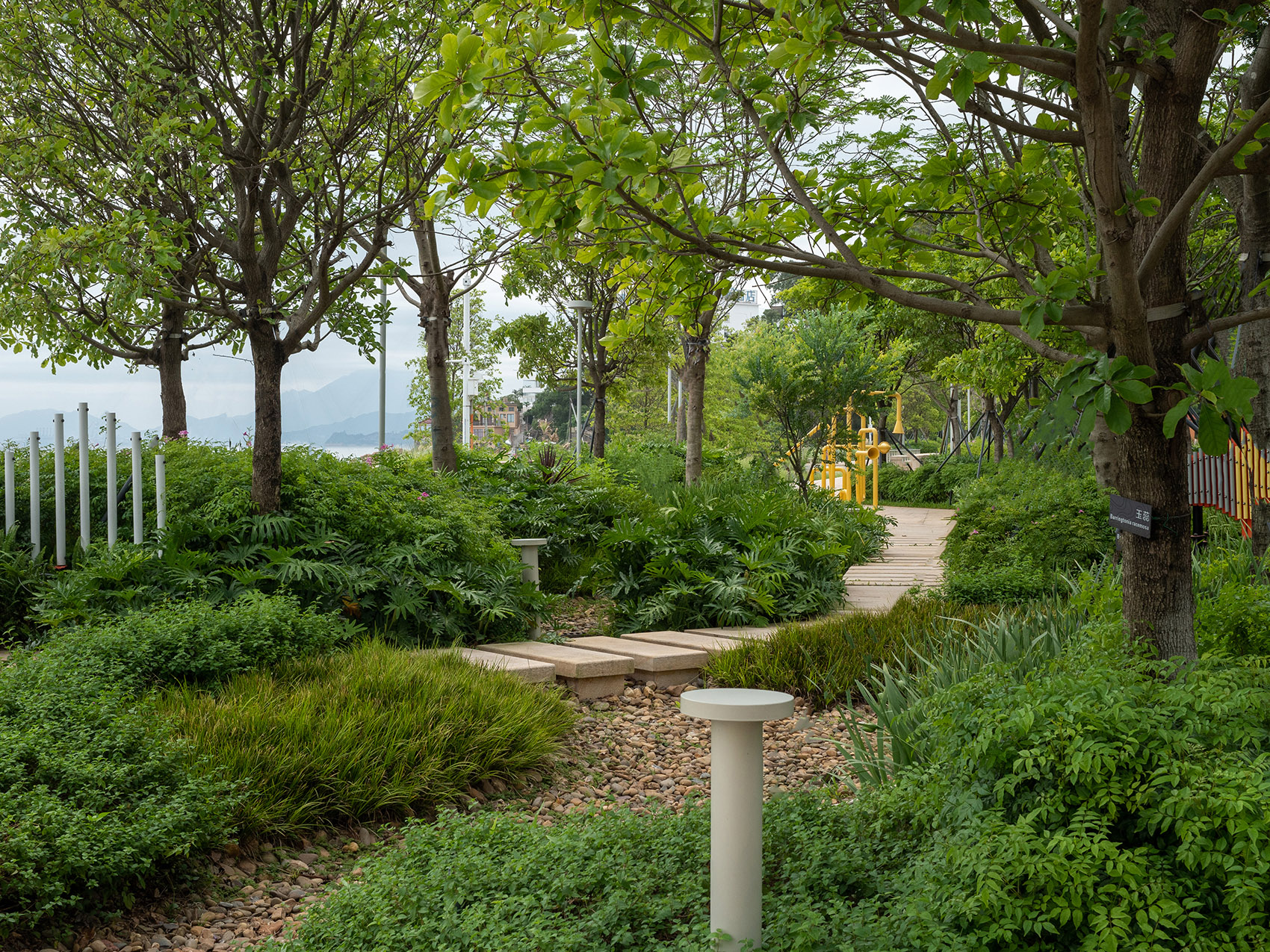 East Sea Dike Renovation Project (Phase III), Guanhu East Section by ...