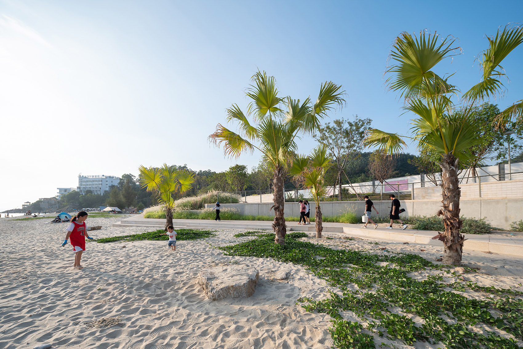 East Sea Dike Renovation Project (Phase III), Guanhu East Section by ...