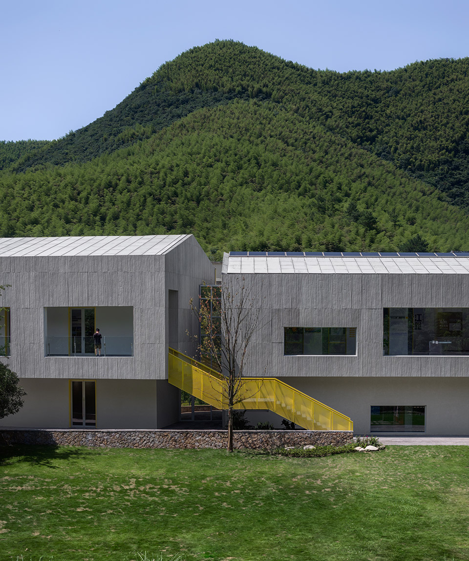 Zhejiang Green Rural Revival Program (Yucun) Pavilion by Du Chunyu team ...