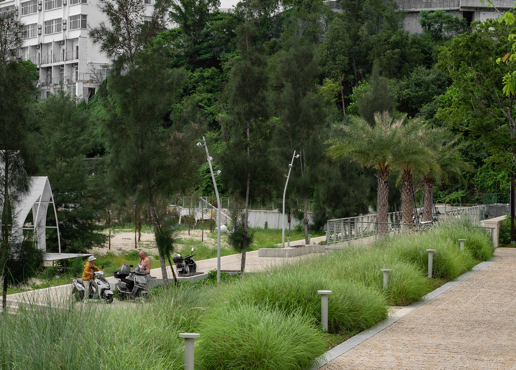 East Sea Dike Renovation Project (Phase III), Guanhu East Section by ...