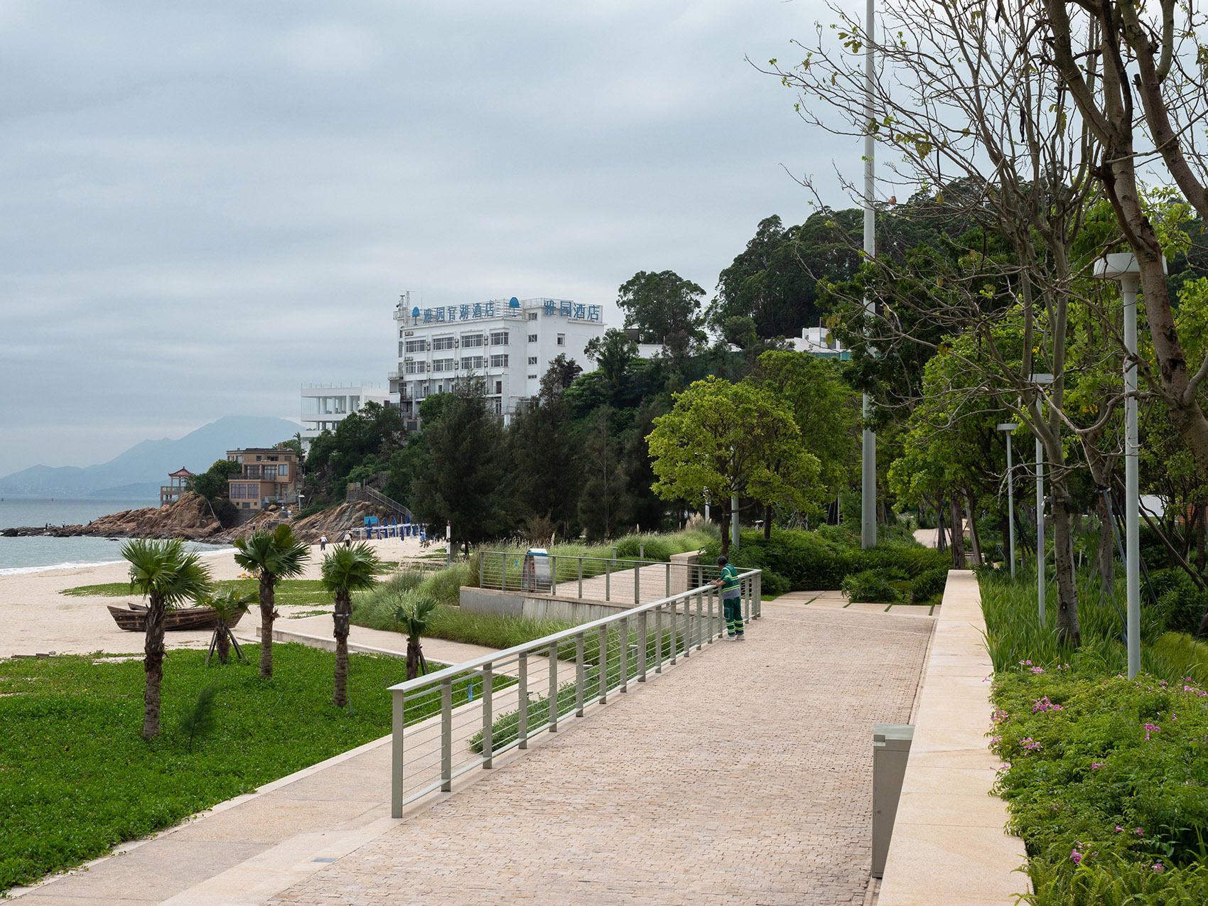 East Sea Dike Renovation Project (Phase III), Guanhu East Section by ...