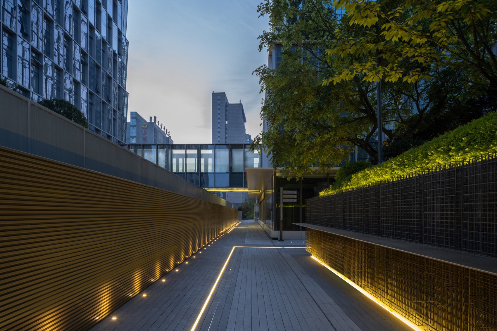 Ningbo · DAJIA Center by Li Shangyang from line+ studio - 谷德设计网