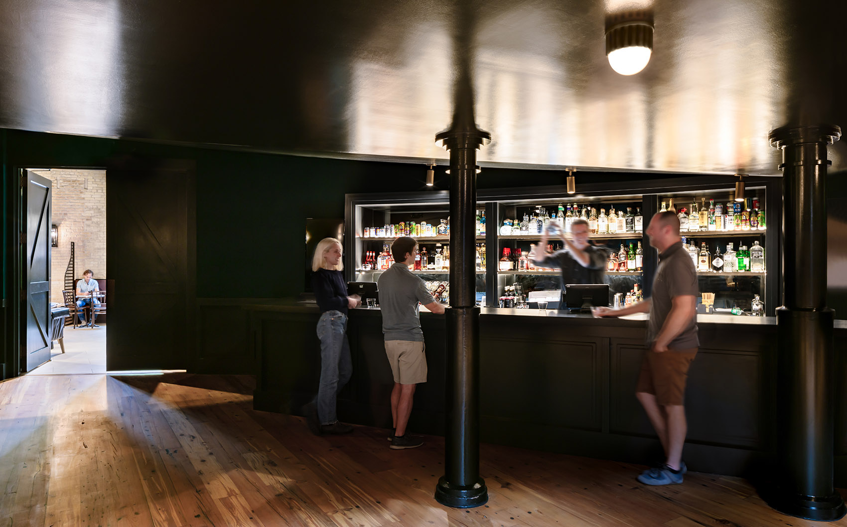 Stable hall by Clayton Korte - 谷德设计网