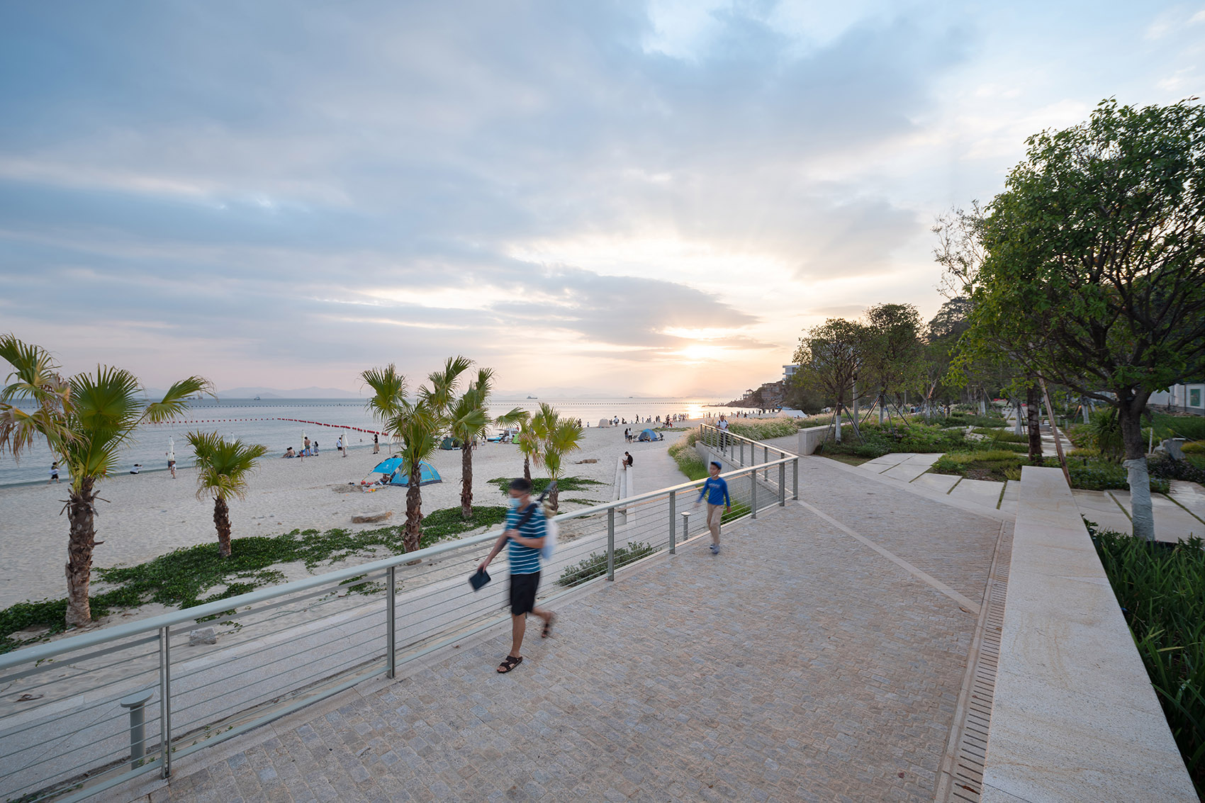 East Sea Dike Renovation Project (Phase III), Guanhu East Section by ...